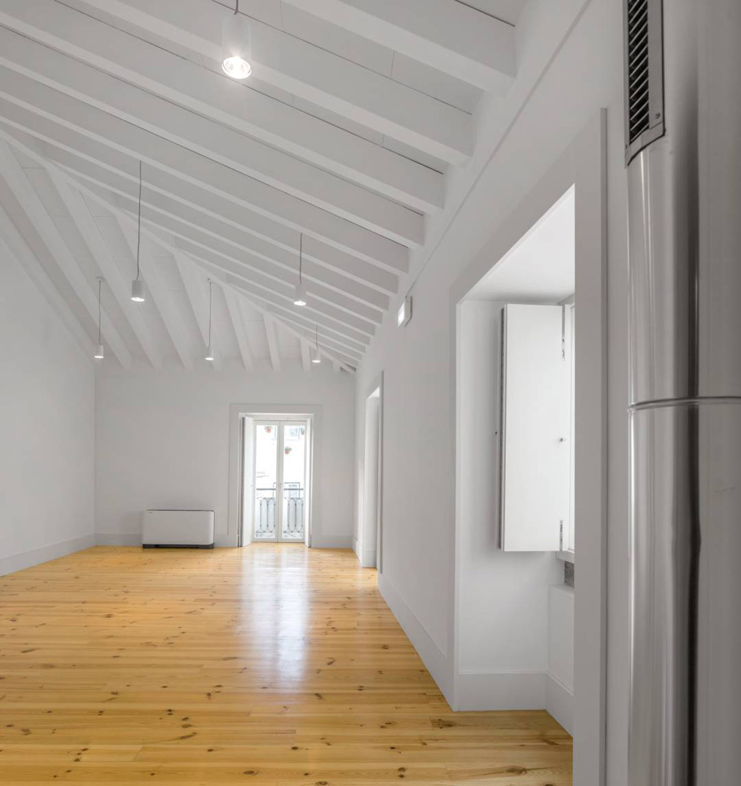 Galeria de Centro de Inovação da Mouraria / DNSJ.arq - 28