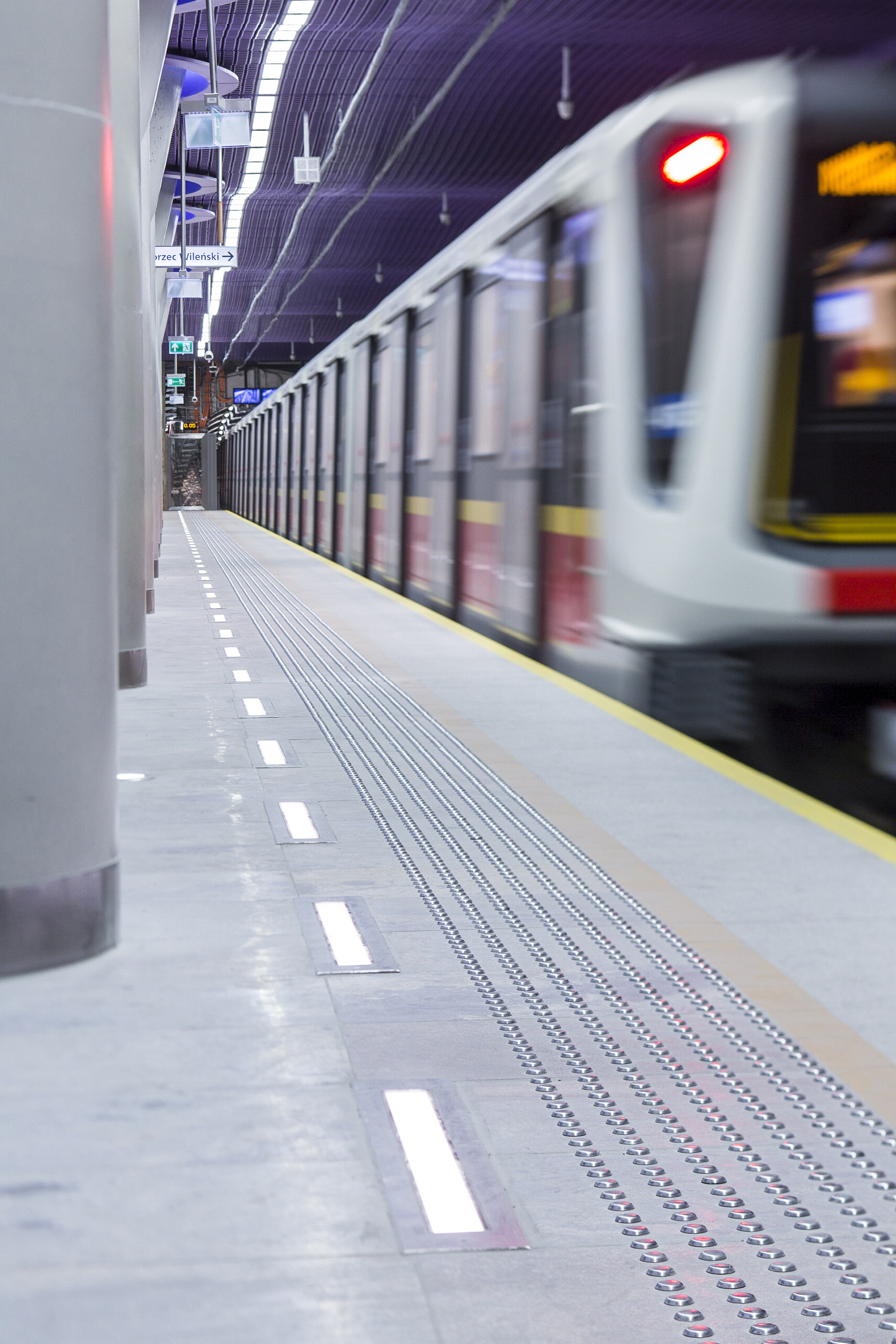 Gallery of Warsaw M2 Line / AMC - Andrzej M. Chołdzyński and ...