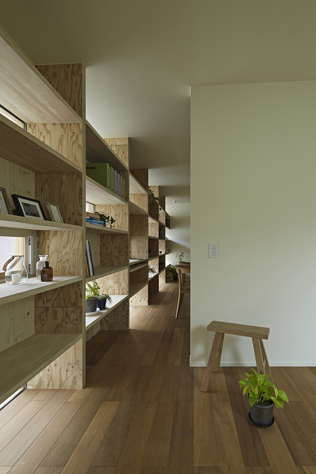 Gallery of Checkered House / Takeshi Shikauchi Architect Office - 5