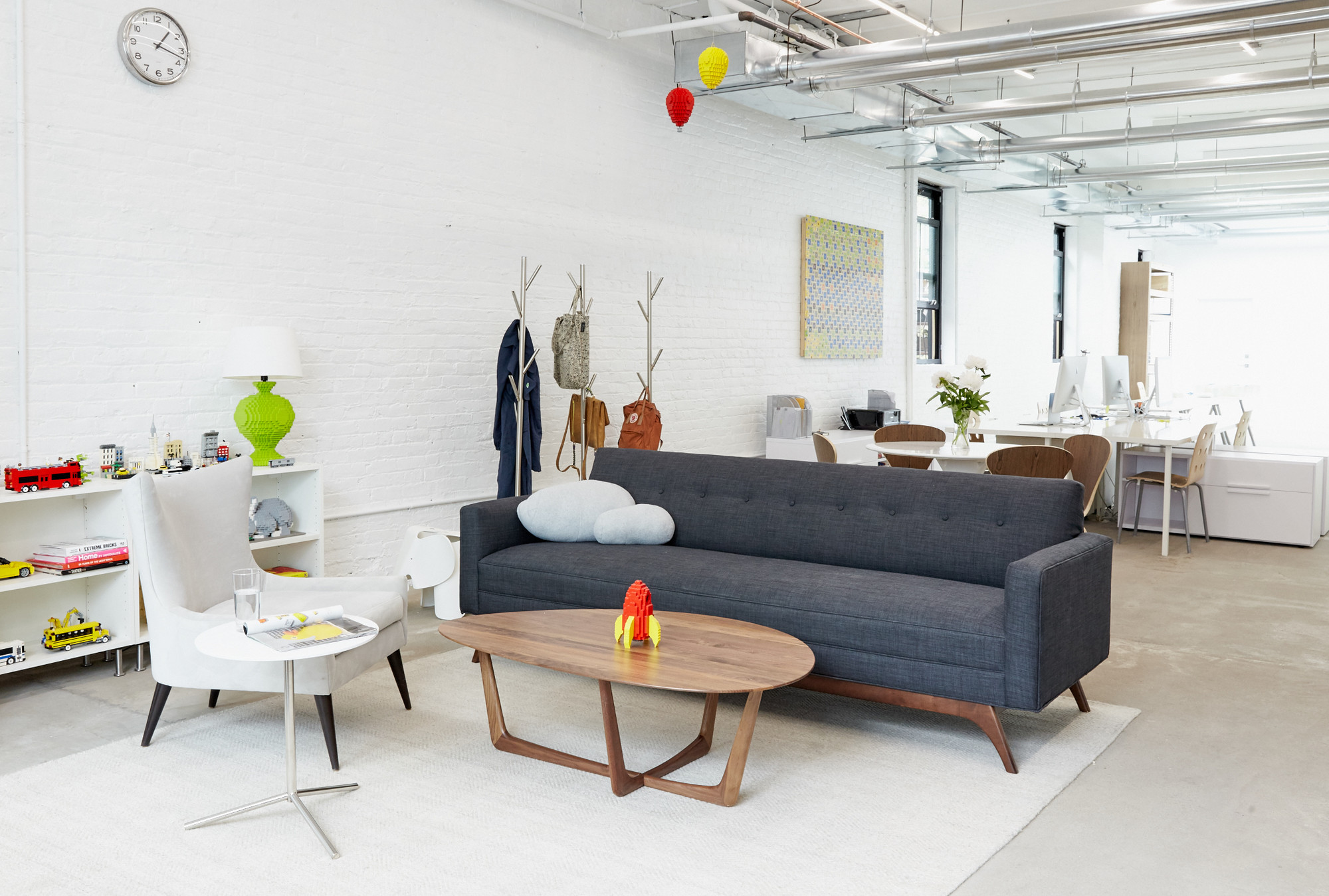 Gallery of Inside studioMET’s Studio for LEGO Artist Sean Kenney - 18