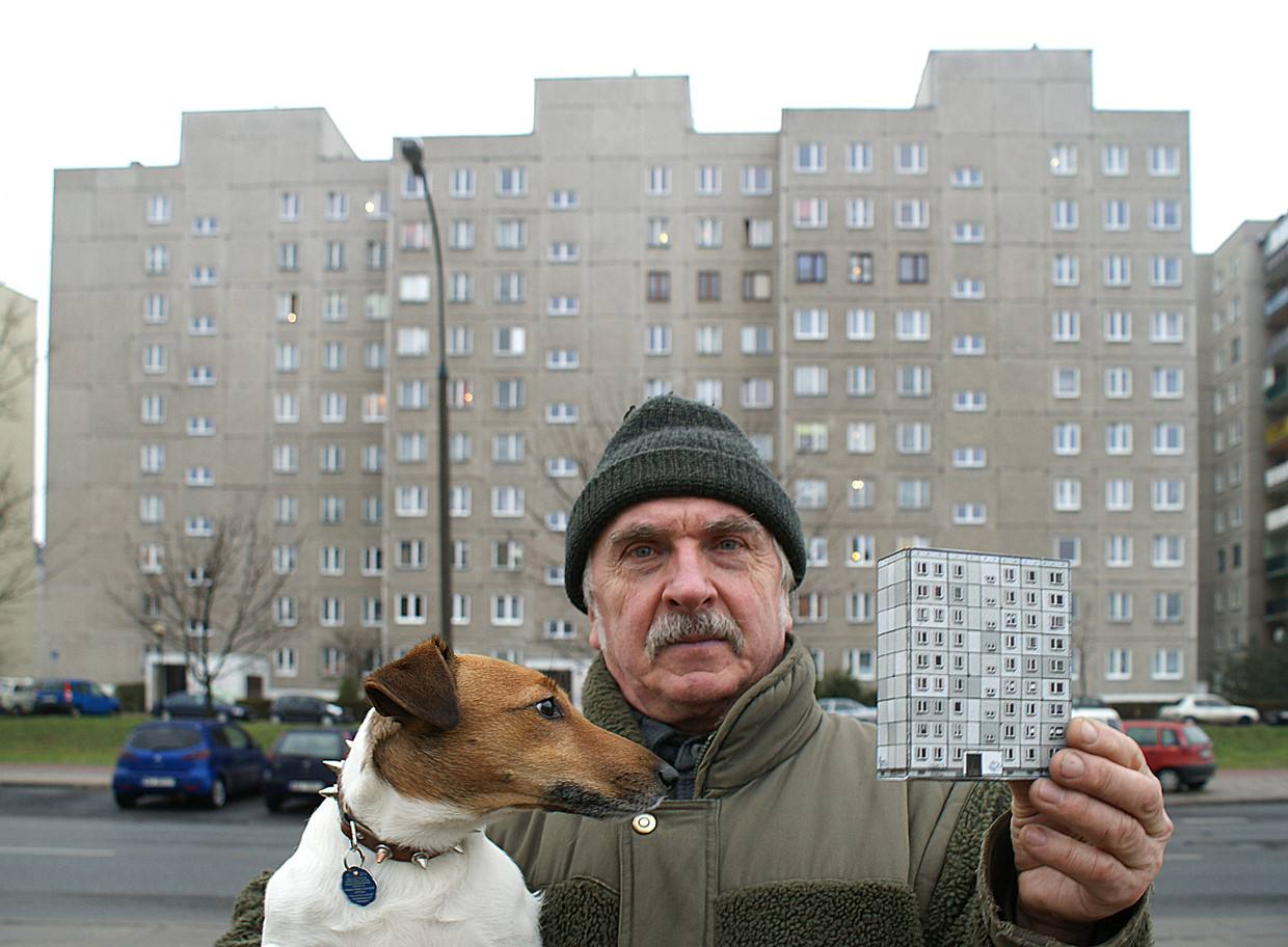 Galeria de Série "Eastern Block" celebra a arquitetura modernista de ...