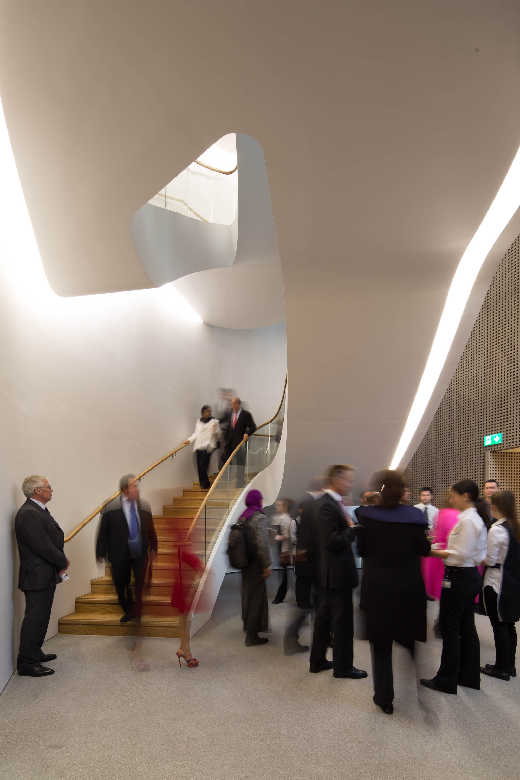 Gallery of The Investcorp Building / Zaha Hadid Architects - 16