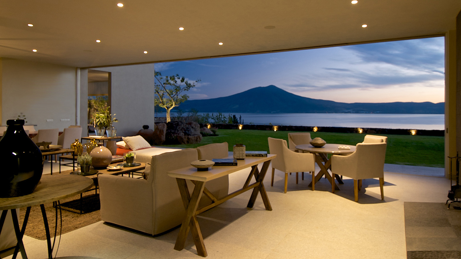 Gallery of Lake House / Juan Ignacio Castiello Arquitectos - 13