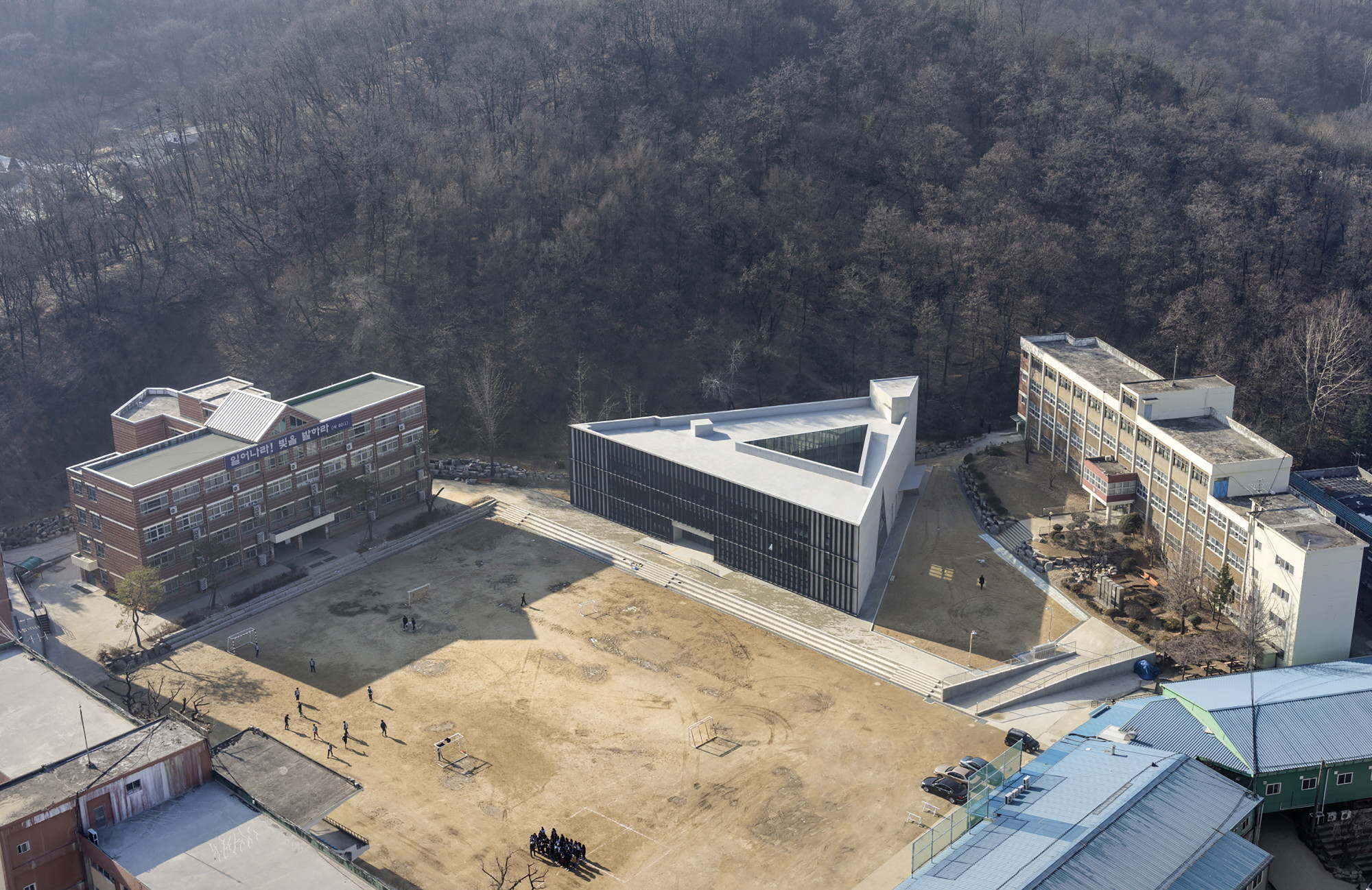 Gallery of DH Triangle School / NAMELESS Architecture - 11