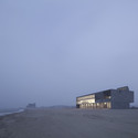Seashore Library / Vector Architects | ArchDaily