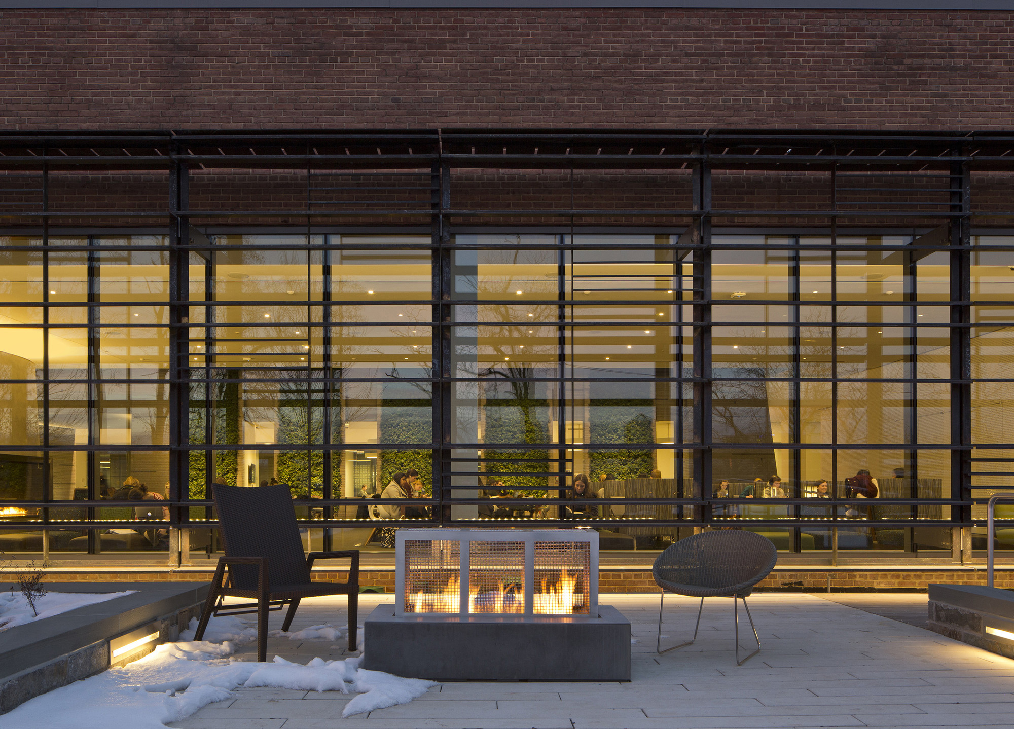 Gallery of Student Center at Georgetown University / ikon.5 architects - 4