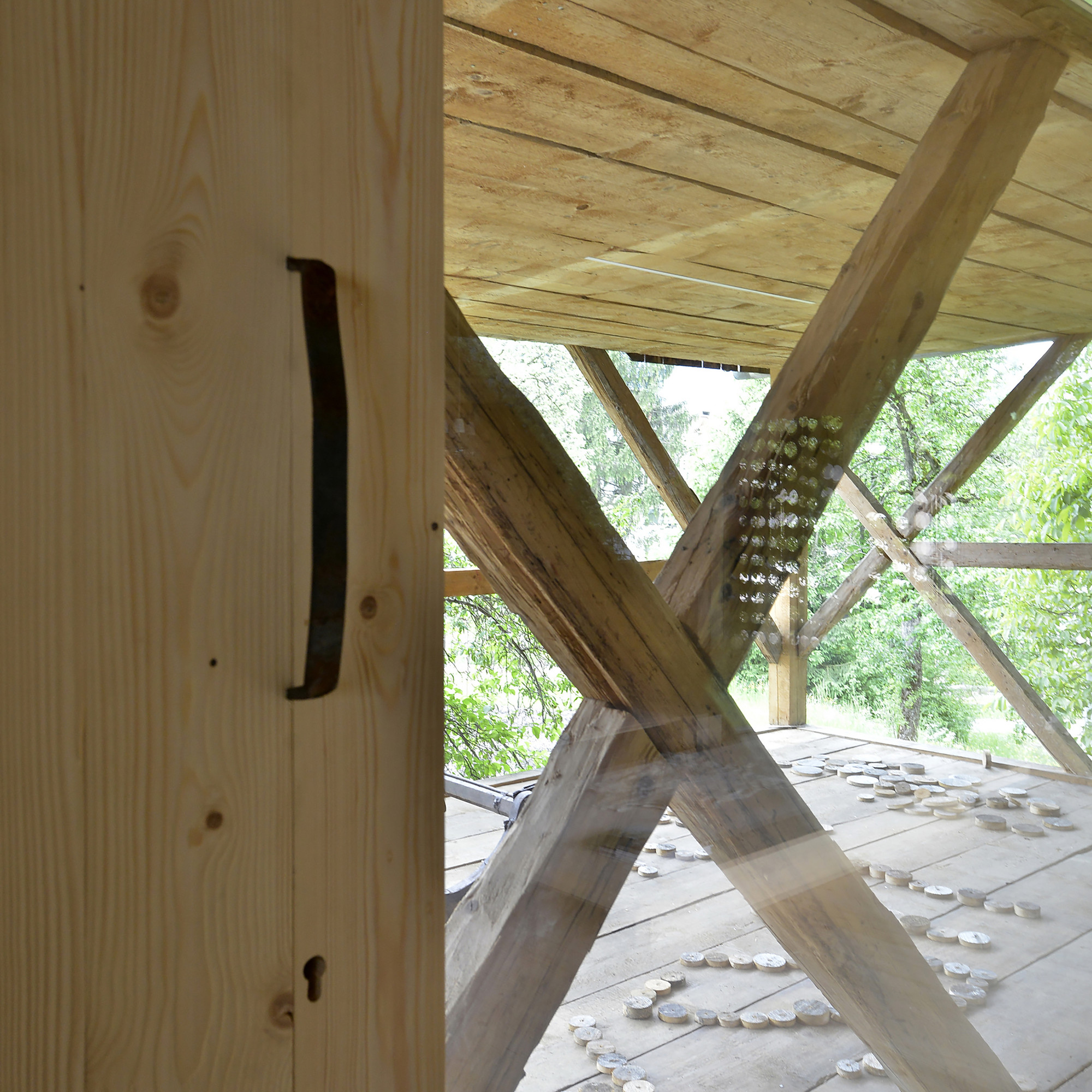 Gallery of Alpine Barn Apartment / OFIS Architects - 7