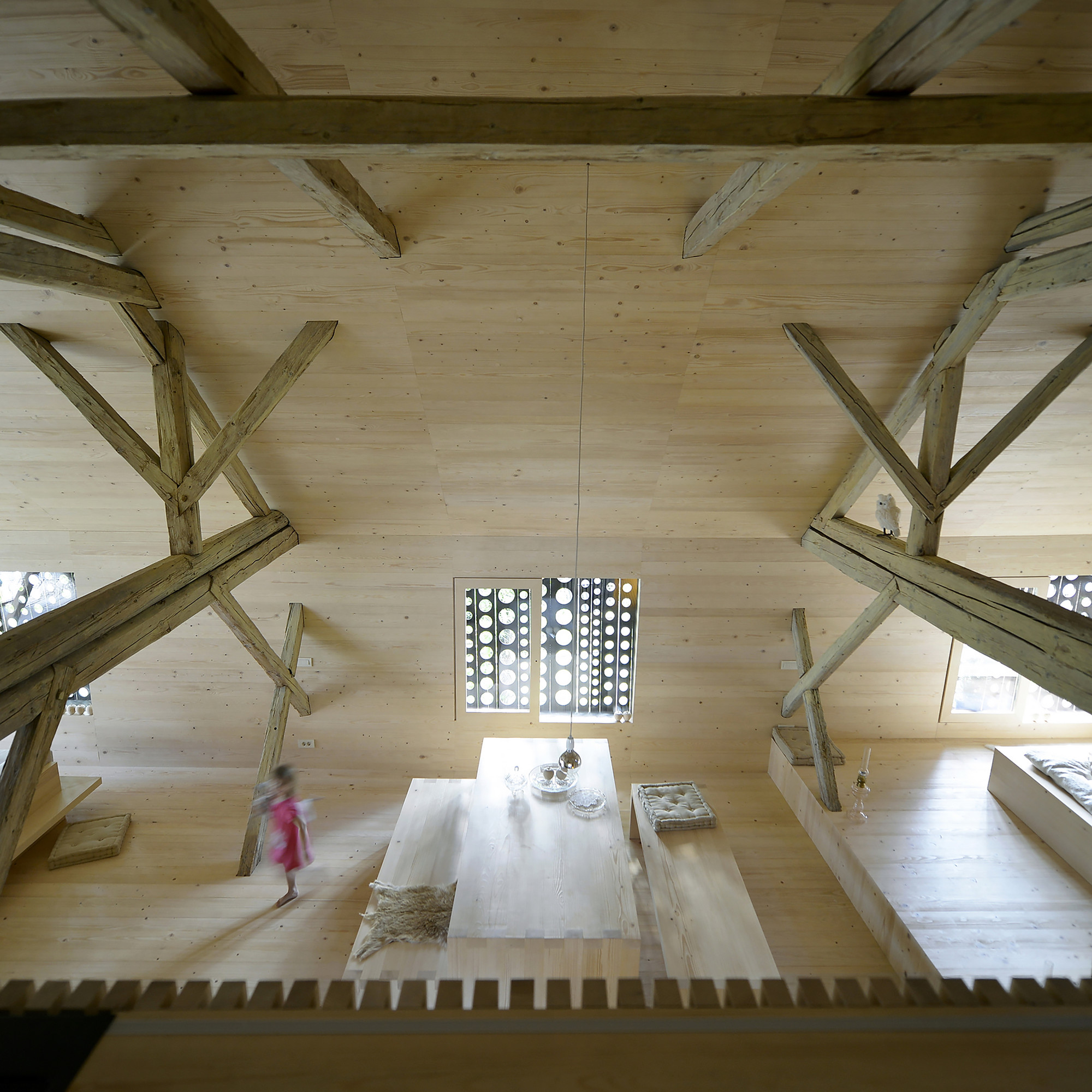 Gallery of Alpine Barn Apartment / OFIS Architects - 2