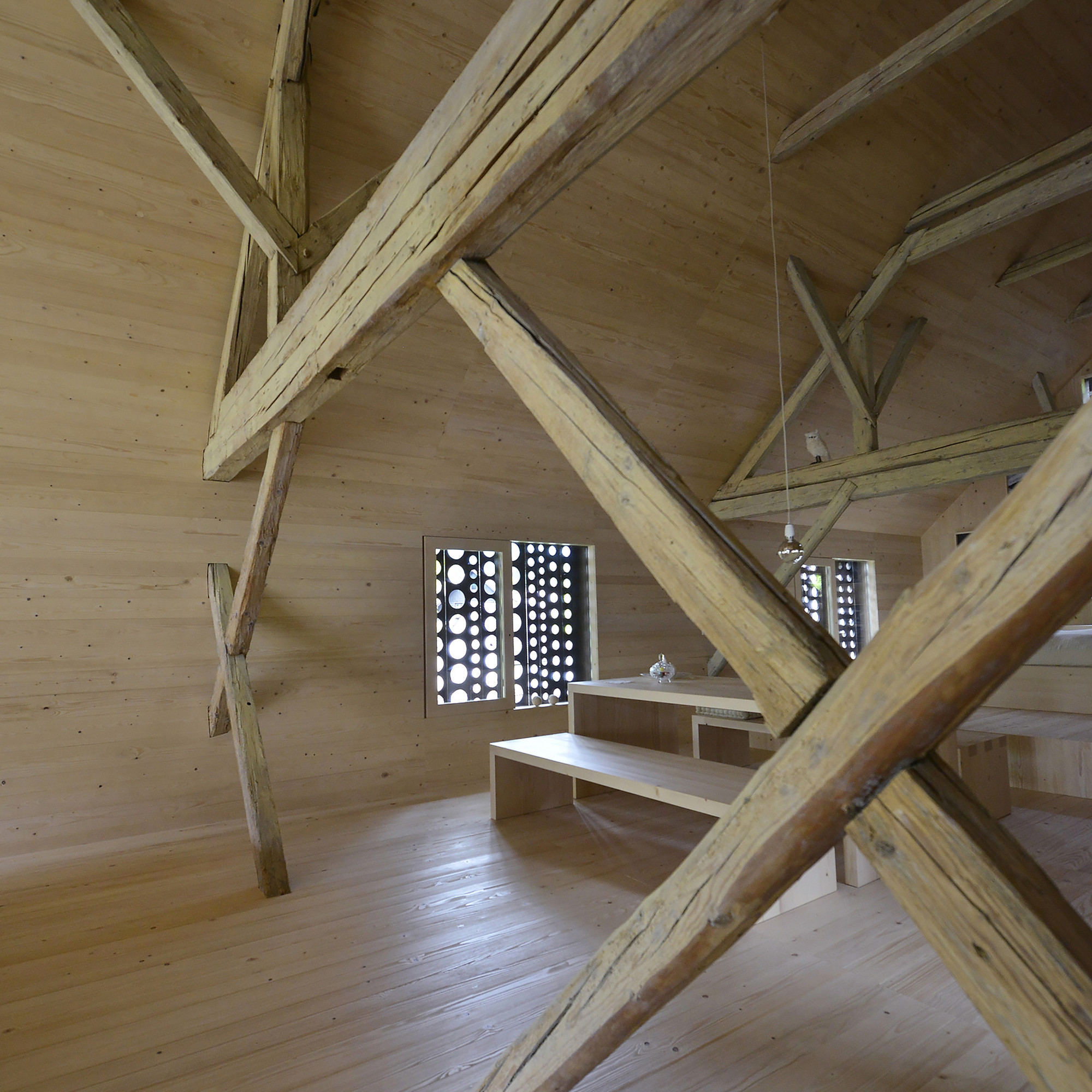 Gallery of Alpine Barn Apartment / OFIS Architects - 10