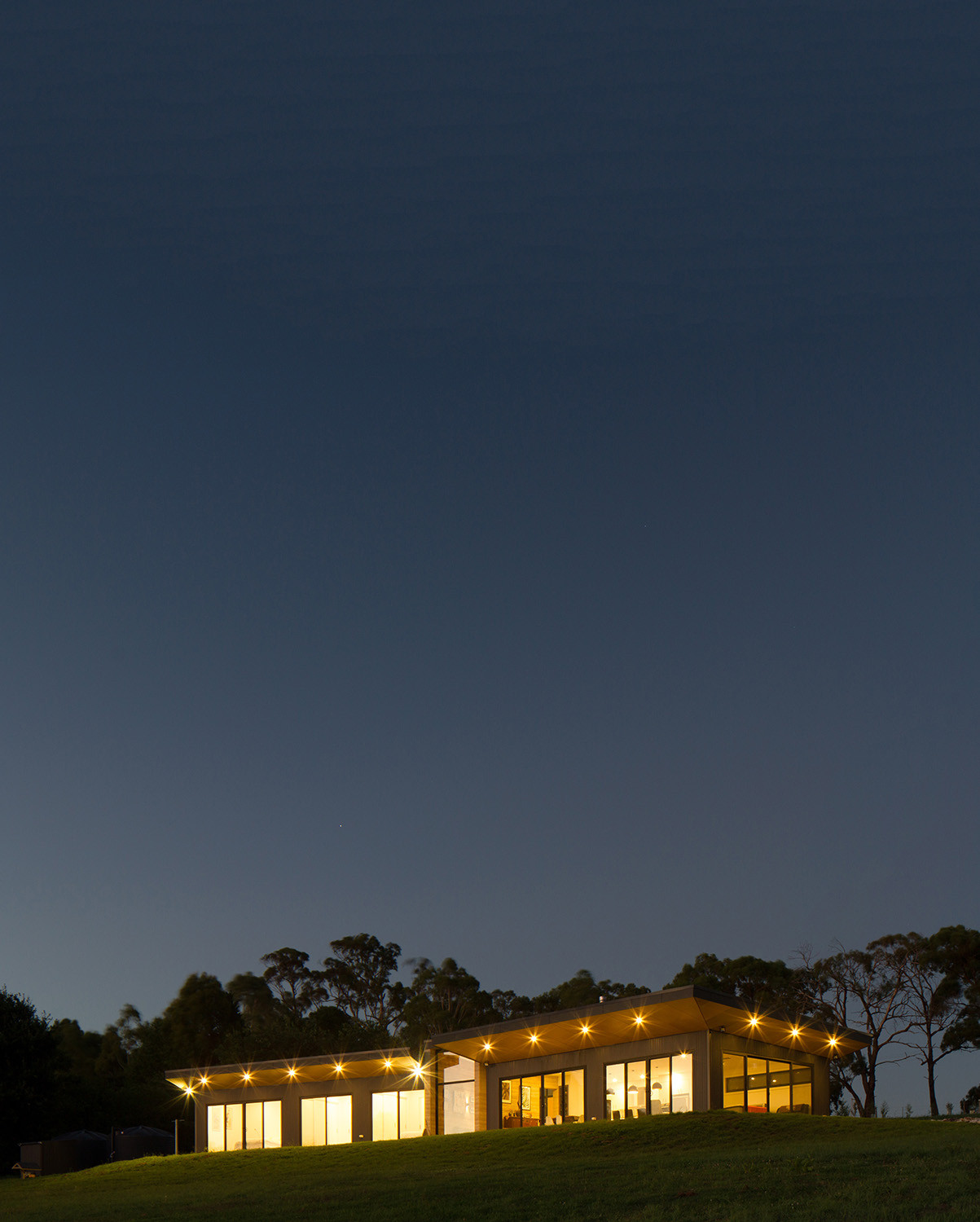 Gallery of Willow Grove / Finnis Architects - 7