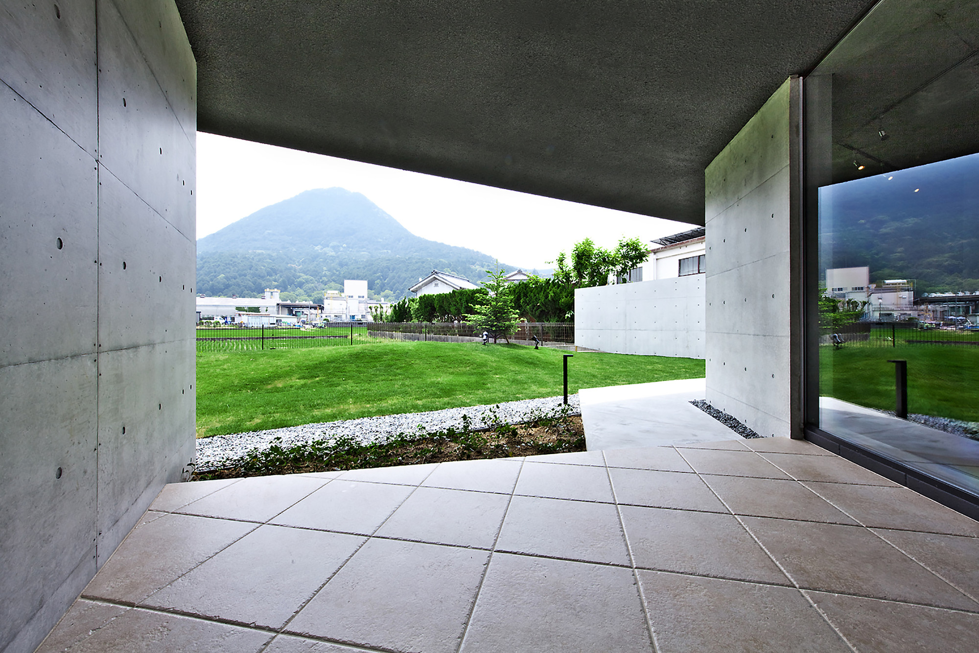 Gallery of Floating House / Satoru Hirota Architects - 22