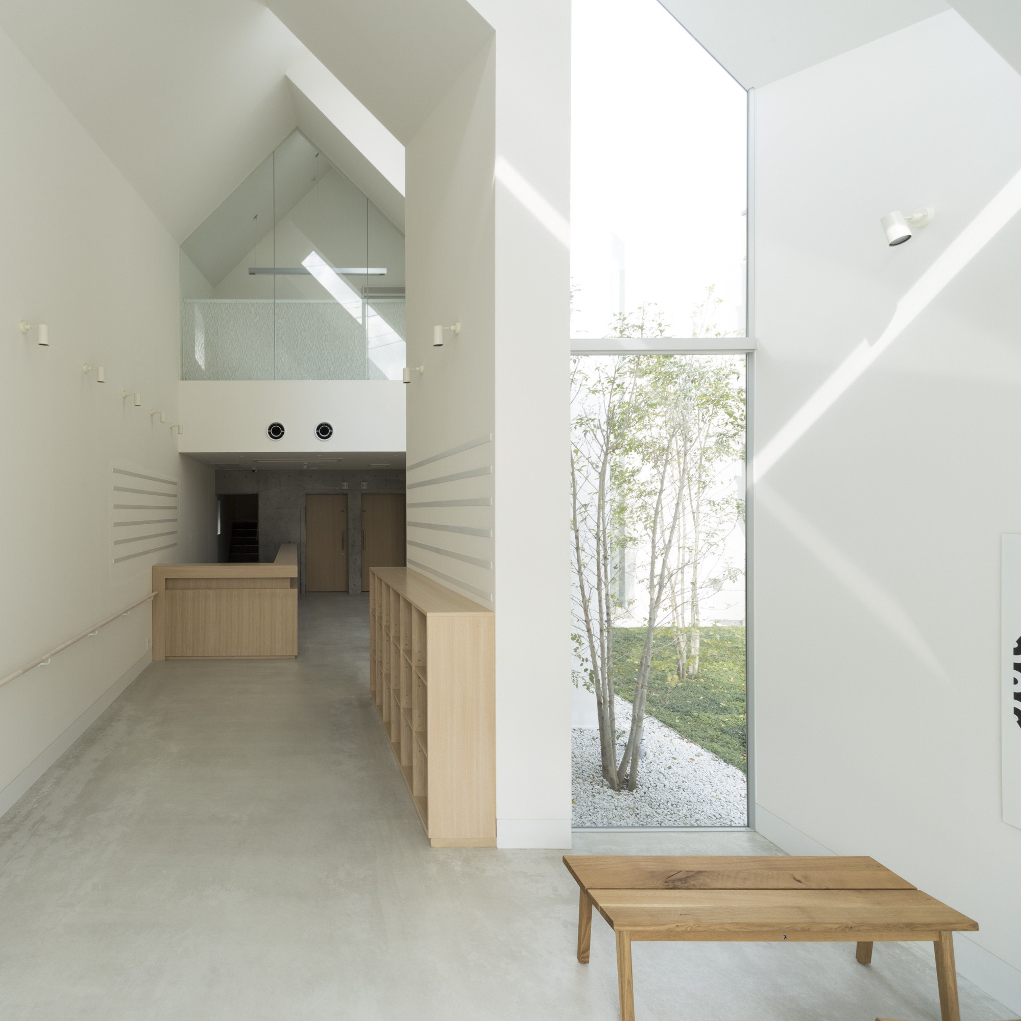 Gallery of Asahicho Clinic / hkl studio - 19