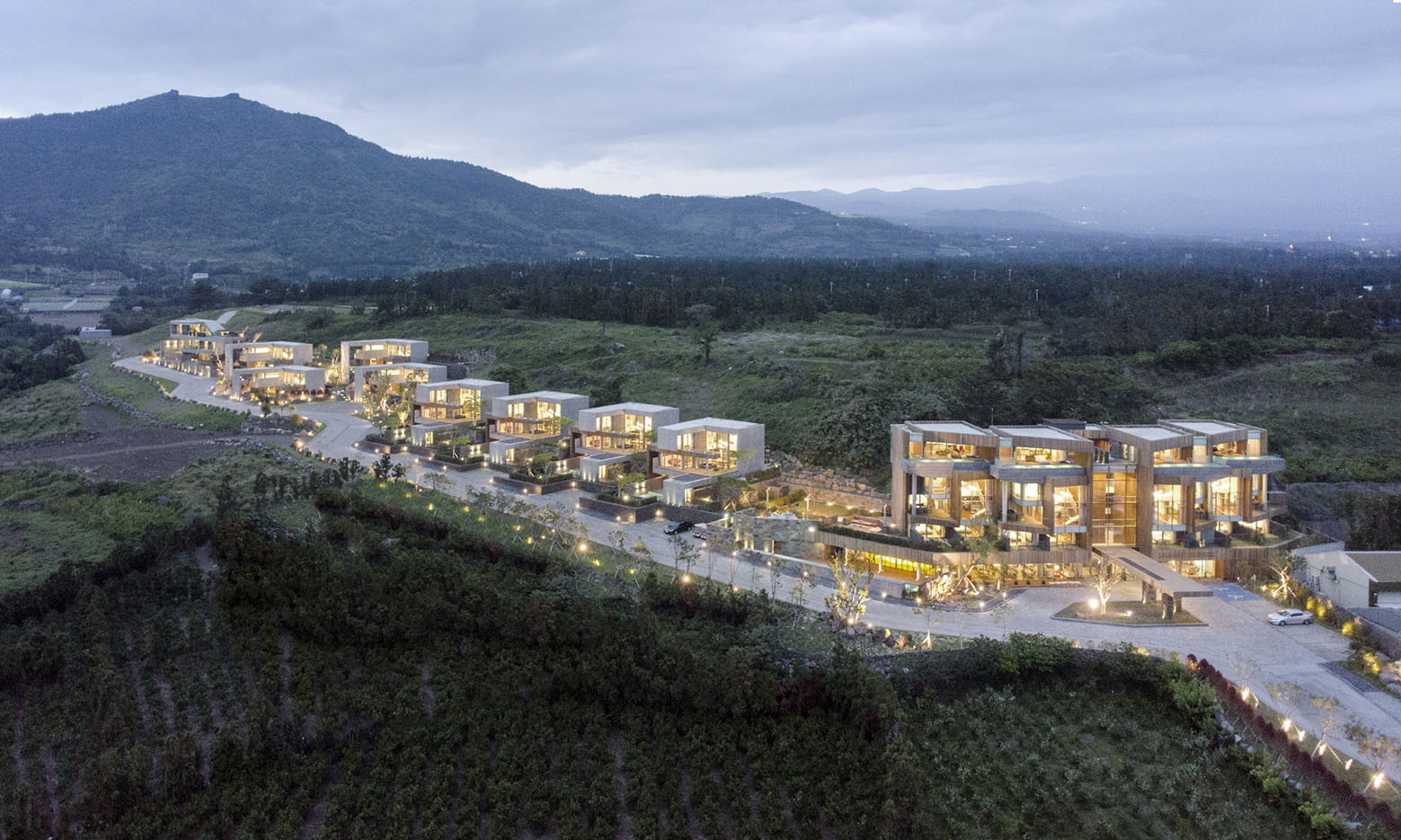 Gallery of Jeju Bayhill Pool & Villa / L'EAU design + Kim Dong-jin - 6
