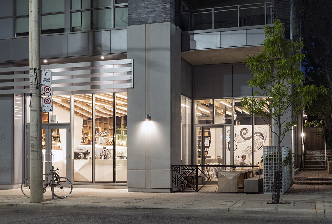 Gallery of ODIN Bar & Café / Phaedrus Studio - 13