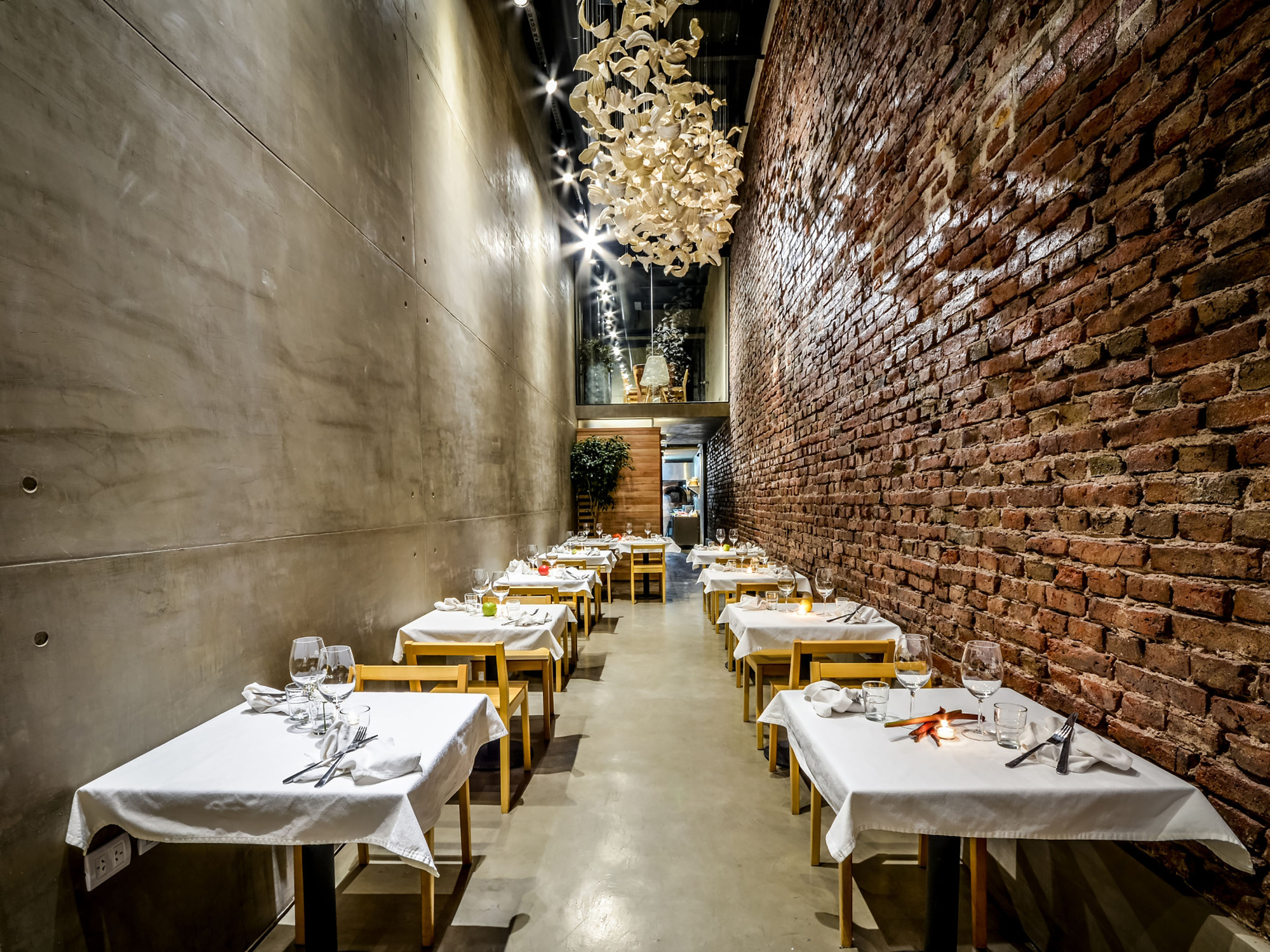 Gallery of El Papagayo Restaurant / Ernesto Bedmar - 6