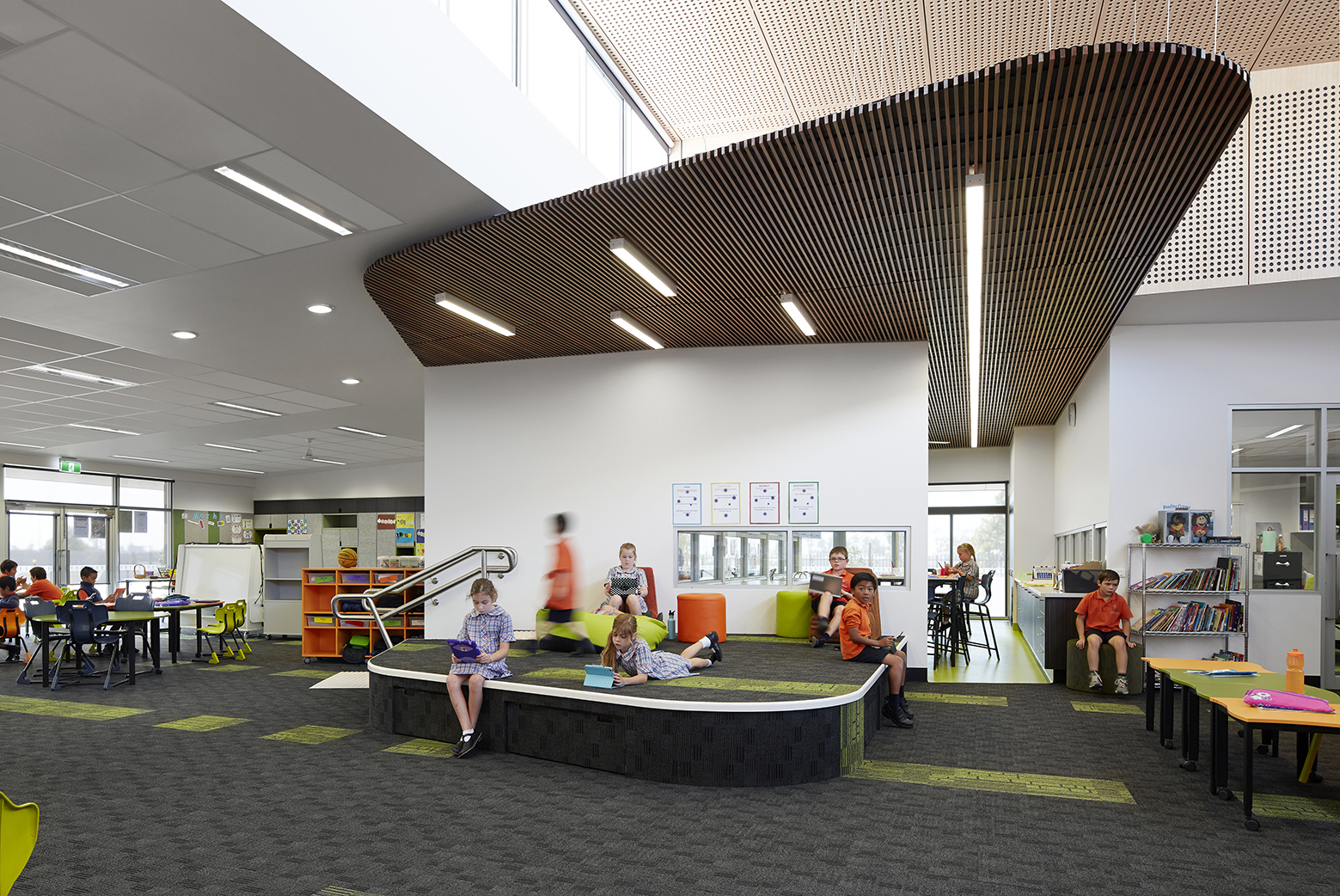 Gallery of Our Lady of the Southern Cross Primary School / Baldasso ...