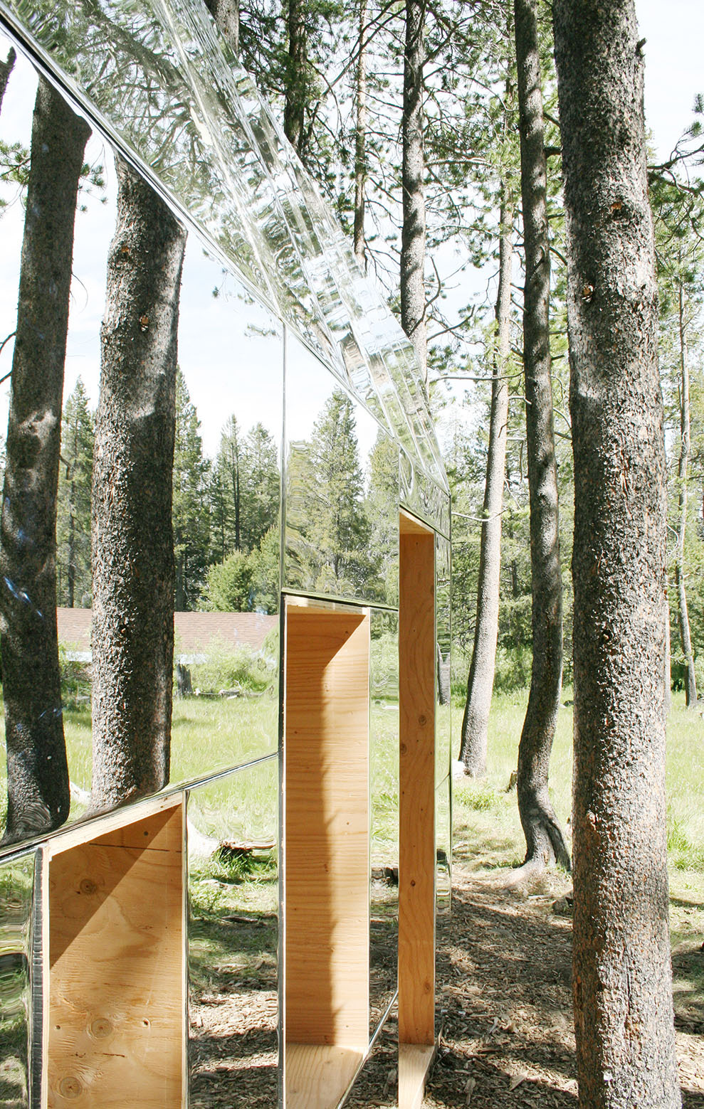 Gallery of Invisible Barn / stpmj - 12