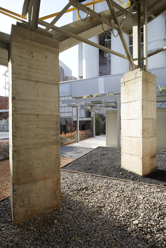 Gallery of Modular Units Create a Raised Garden Screen in this ...