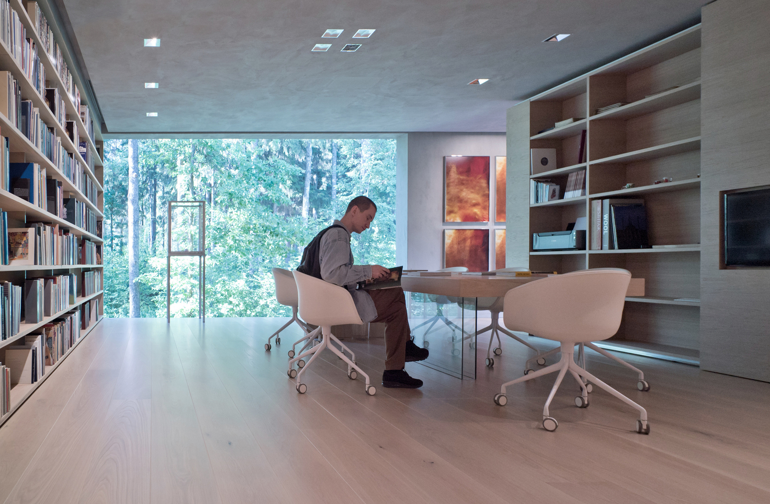 Gallery of Private Art Foundation / MEL | Architecture and Design - 13