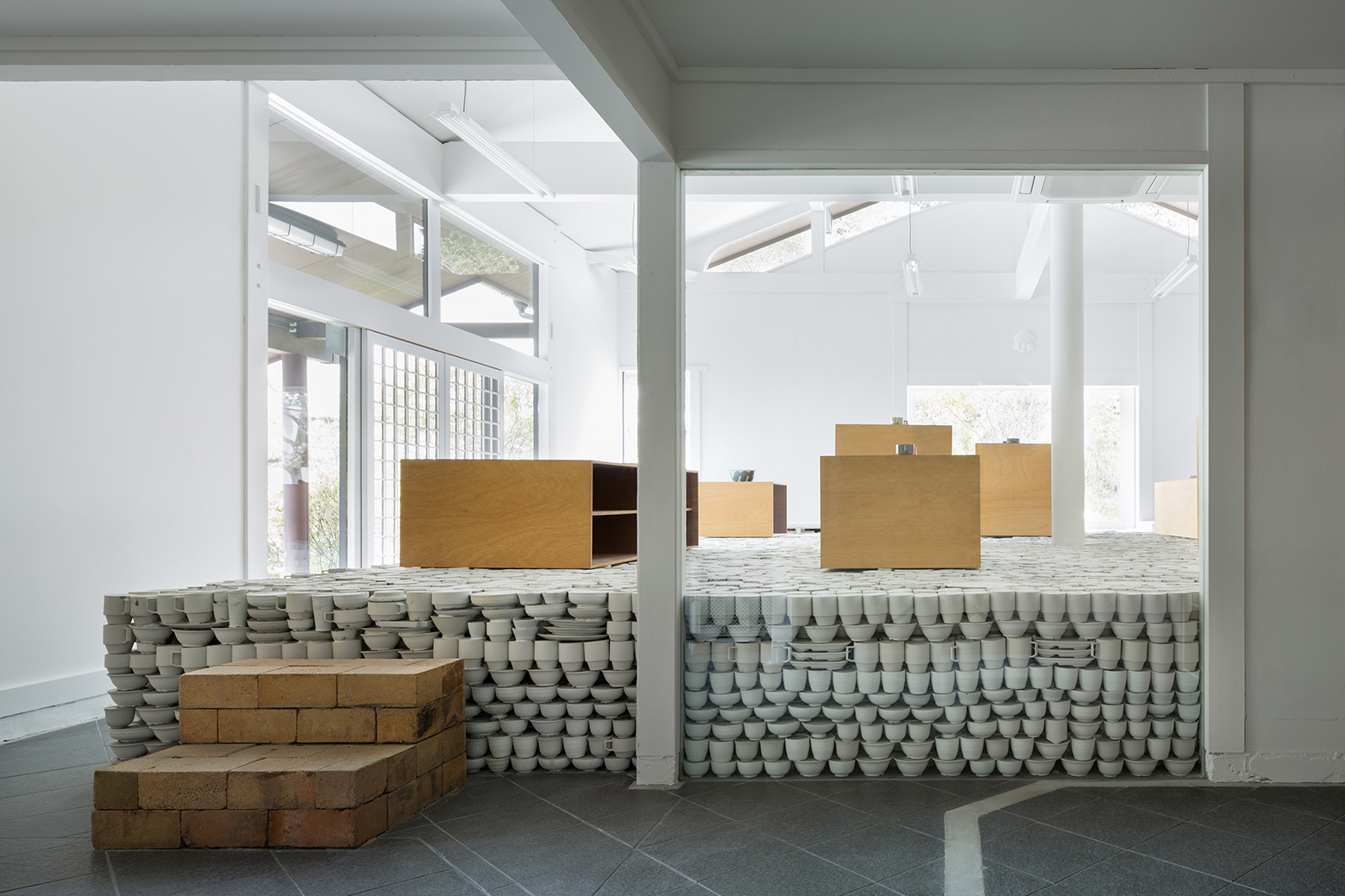 Gallery of Maruhiro - Hasami Ceramics Flagship Store / Yusuke Seki - 21