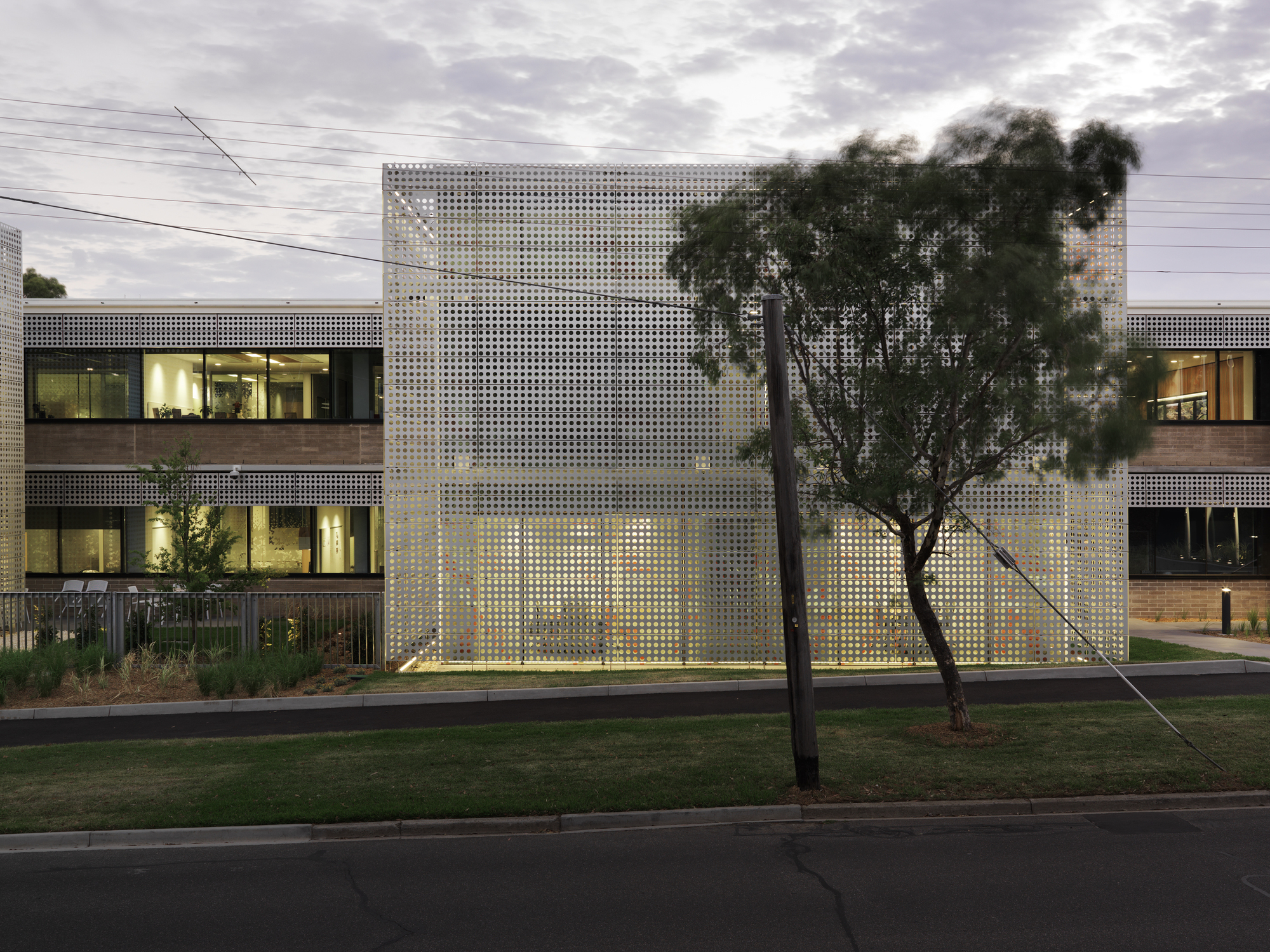 Gallery of CSL Global Corporate Headquarters / Jacobs Group - 11