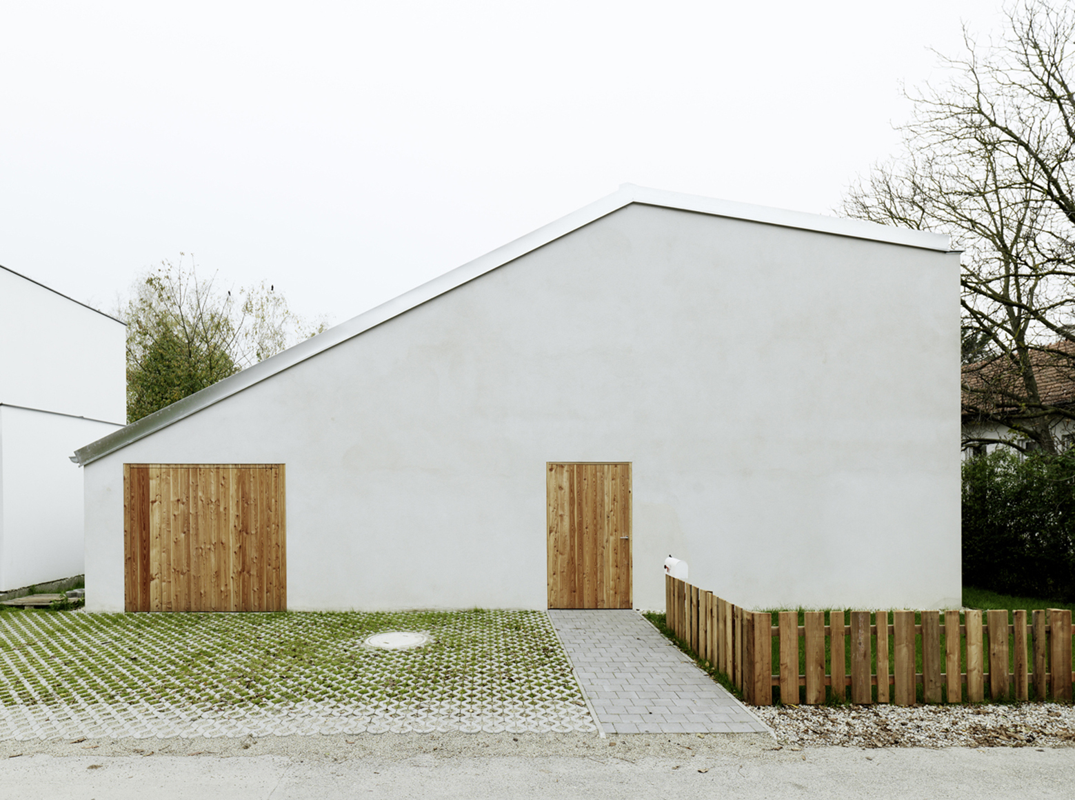 Gallery of Low Budget Brick House / Triendl und fessler architekten - 6