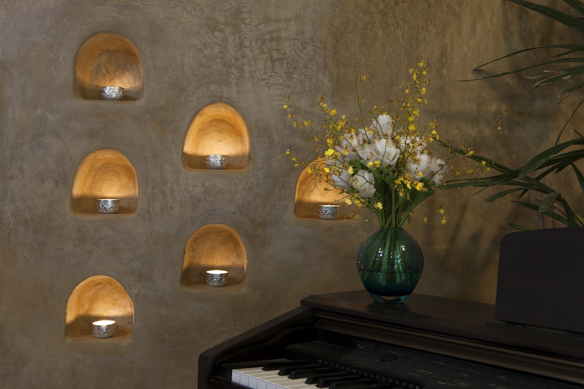 Gallery of Trika Villa / Chiangmai Life Construction - 15