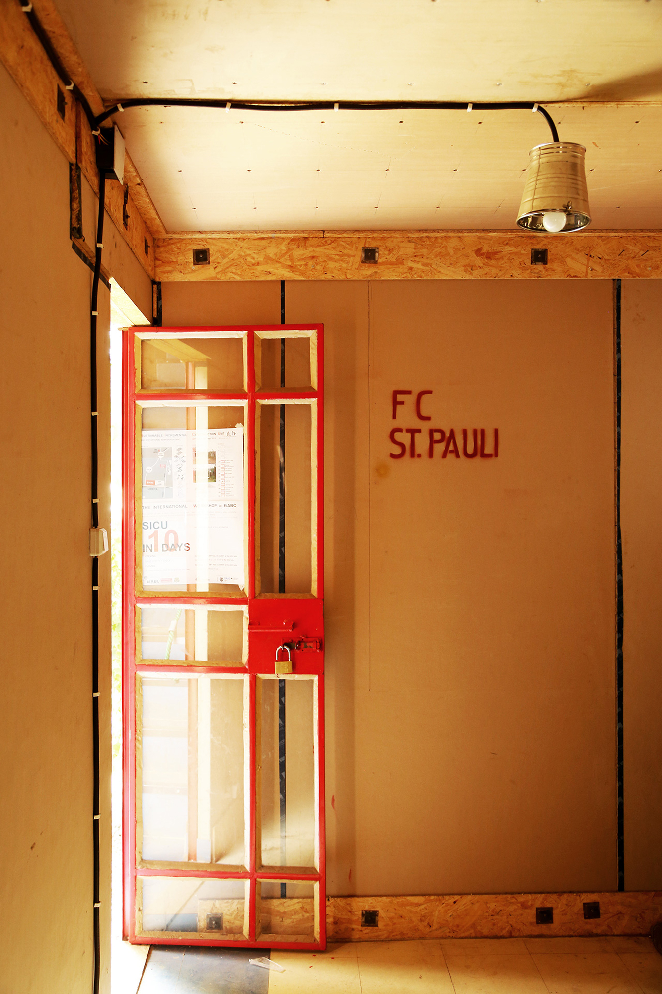 Gallery of 3 Experimental Homes Address Hyper-Urbanization in Africa - 8