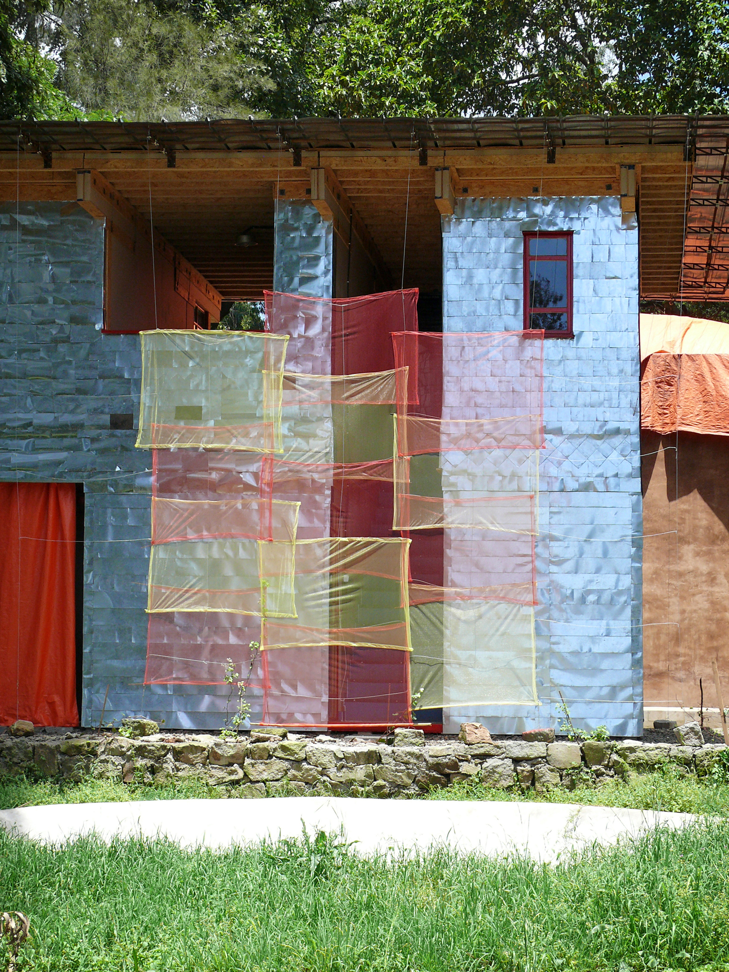 Gallery of 3 Experimental Homes Address Hyper-Urbanization in Africa - 2