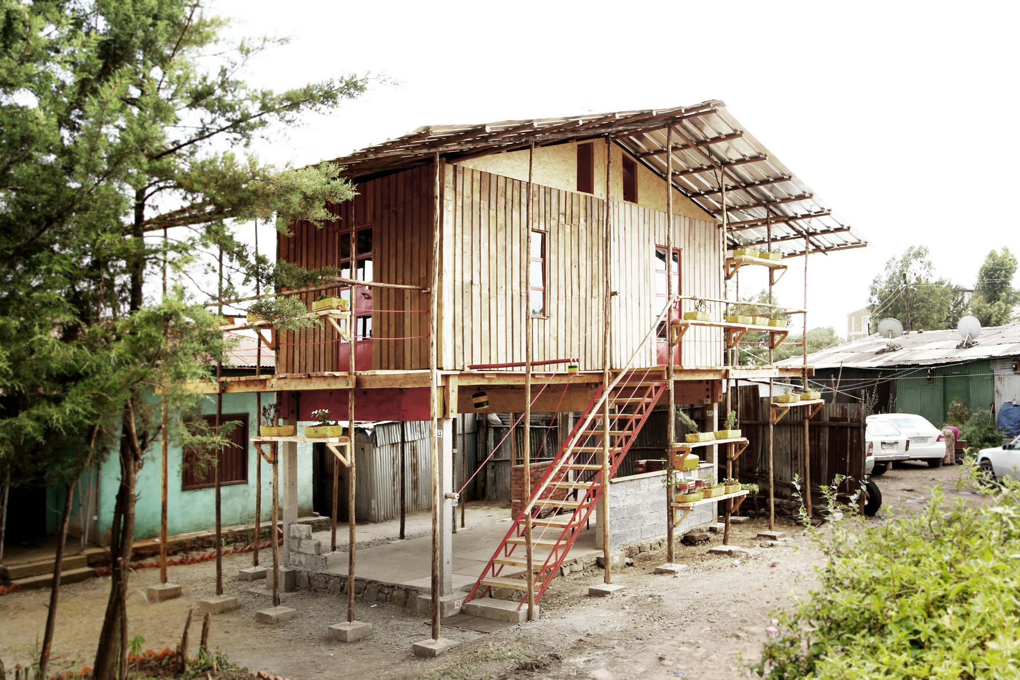 Gallery of 3 Experimental Homes Address Hyper-Urbanization in Africa - 22