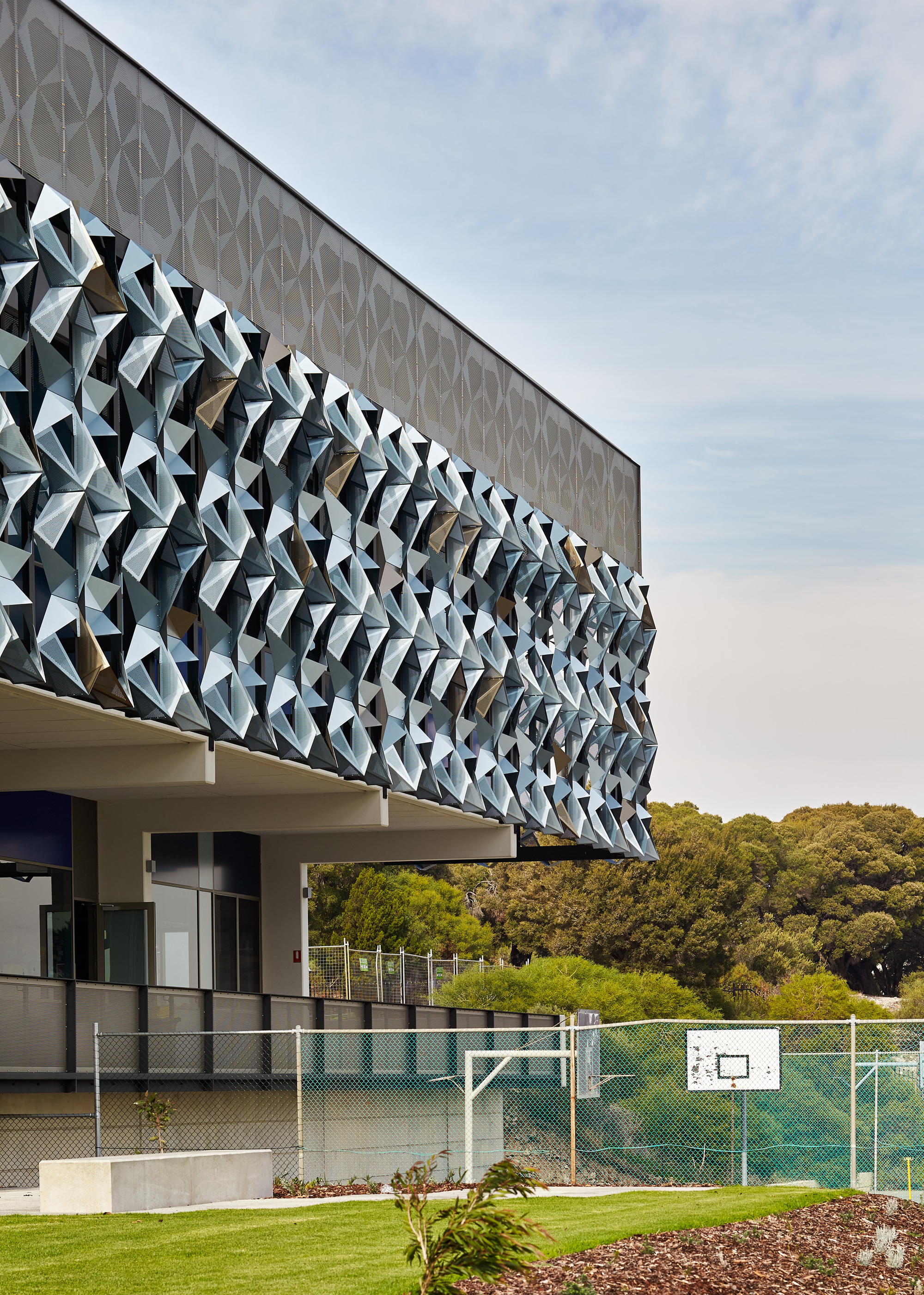 Galería de Escuela de las Artes John Curtin / JCY Architects and Urban ...