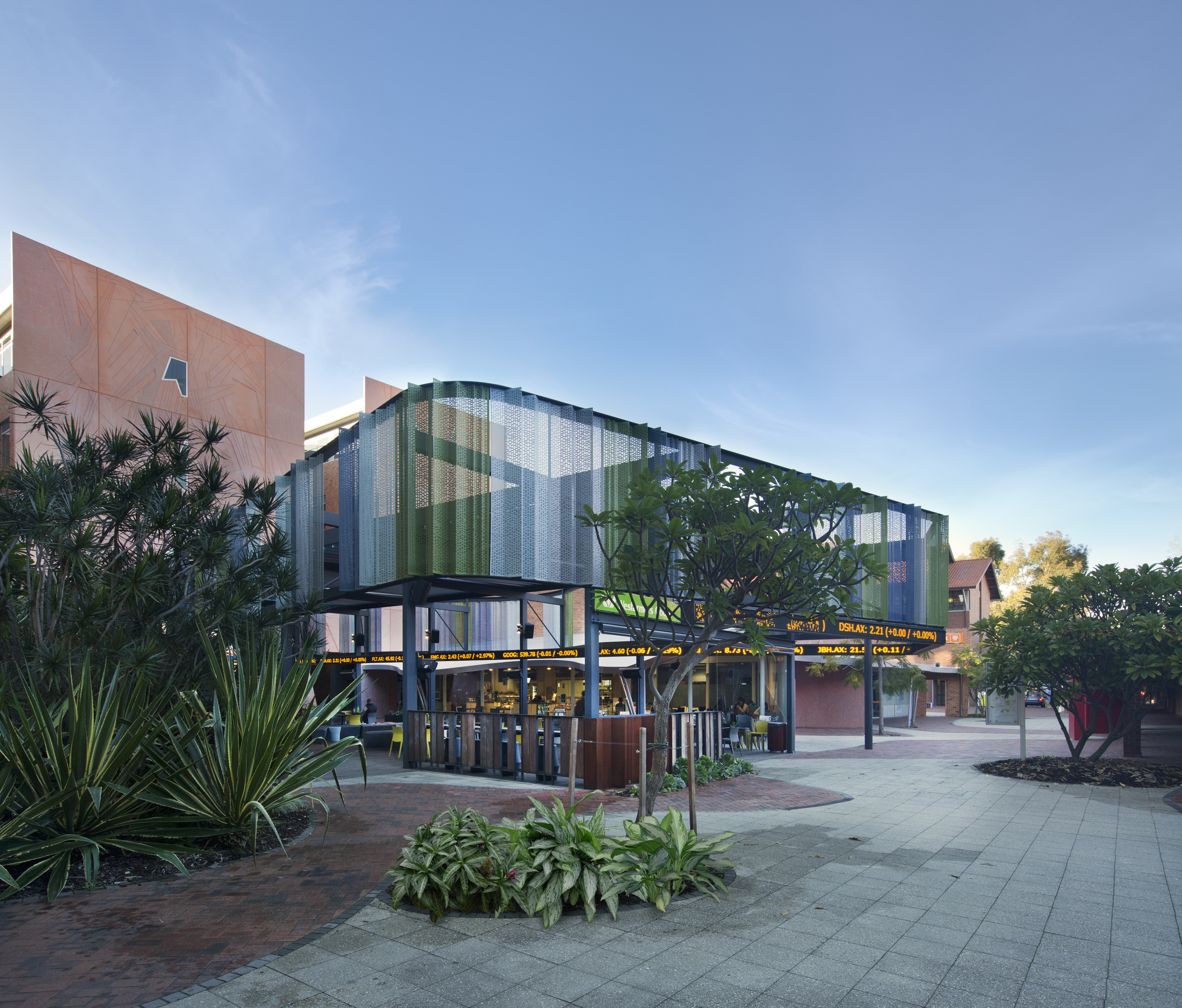 Wesfarmers Court at Curtin University / JCY Architects and Urban ...
