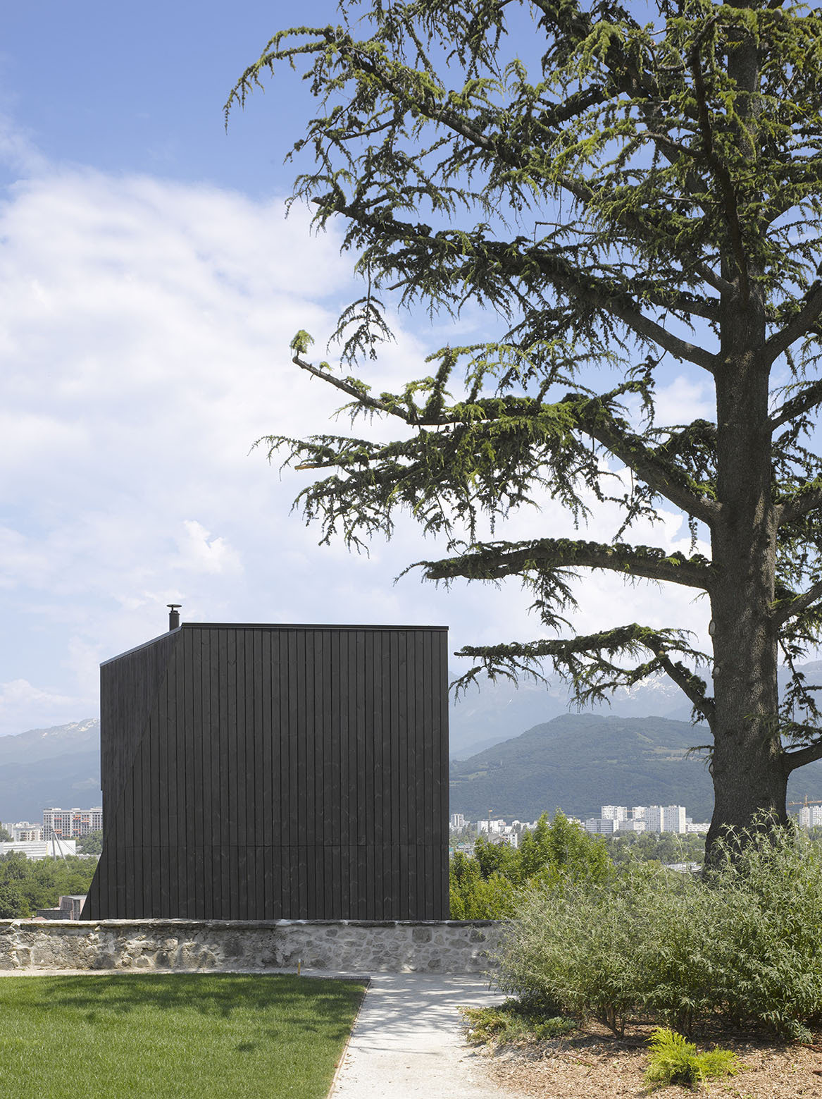 Gallery of Saint-Ange Residency / Studio Odile Decq - 7