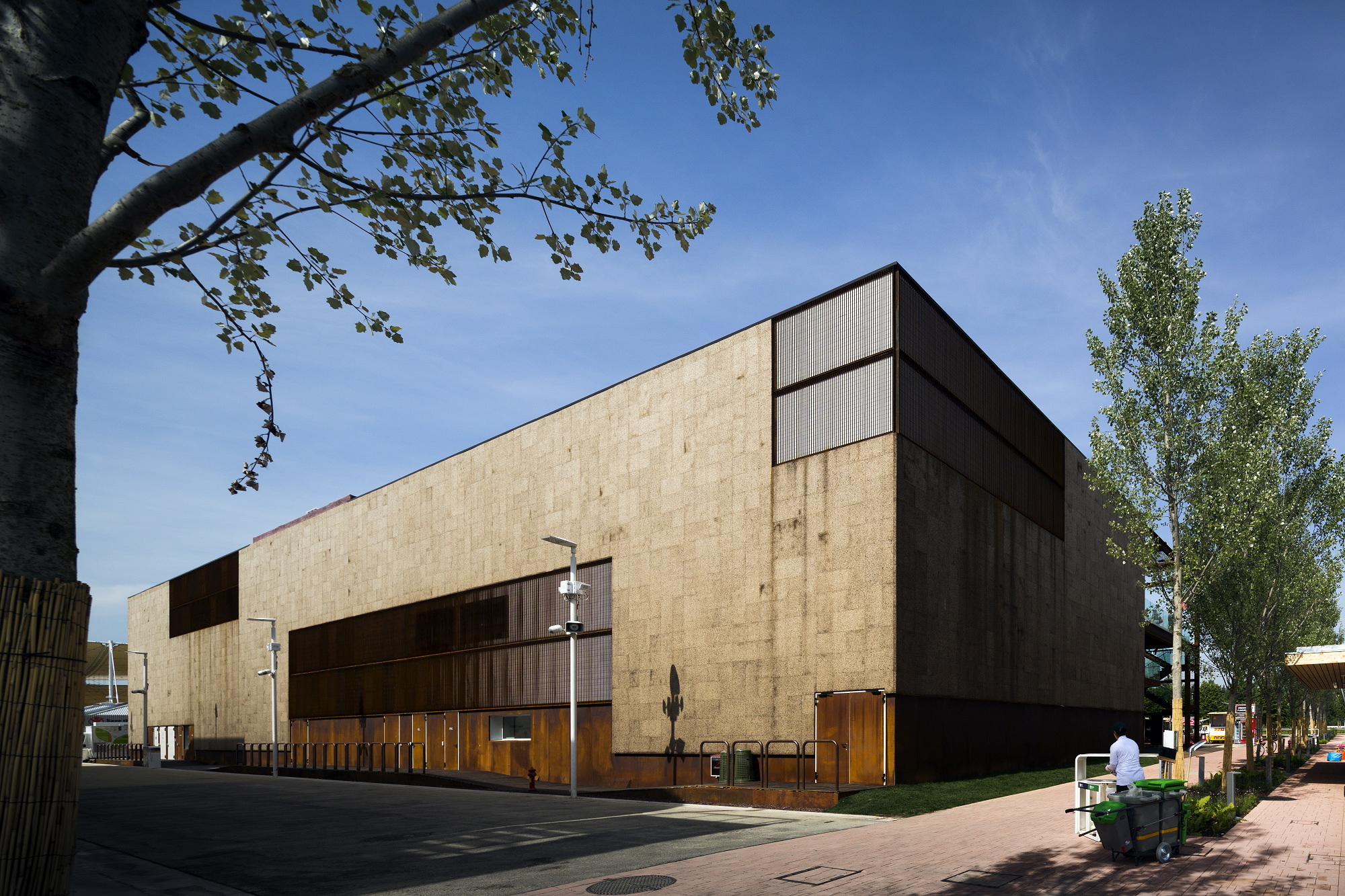 Gallery of Gallery: Fernando Guerra Captures the Brazil Pavilion at ...