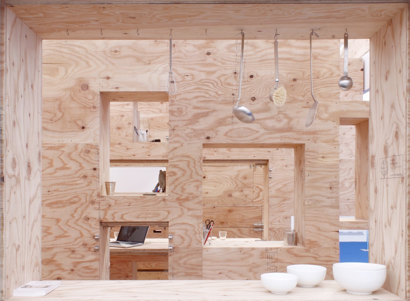 Galería de Tableros de madera contrachapada en el diseño de interiores - 12