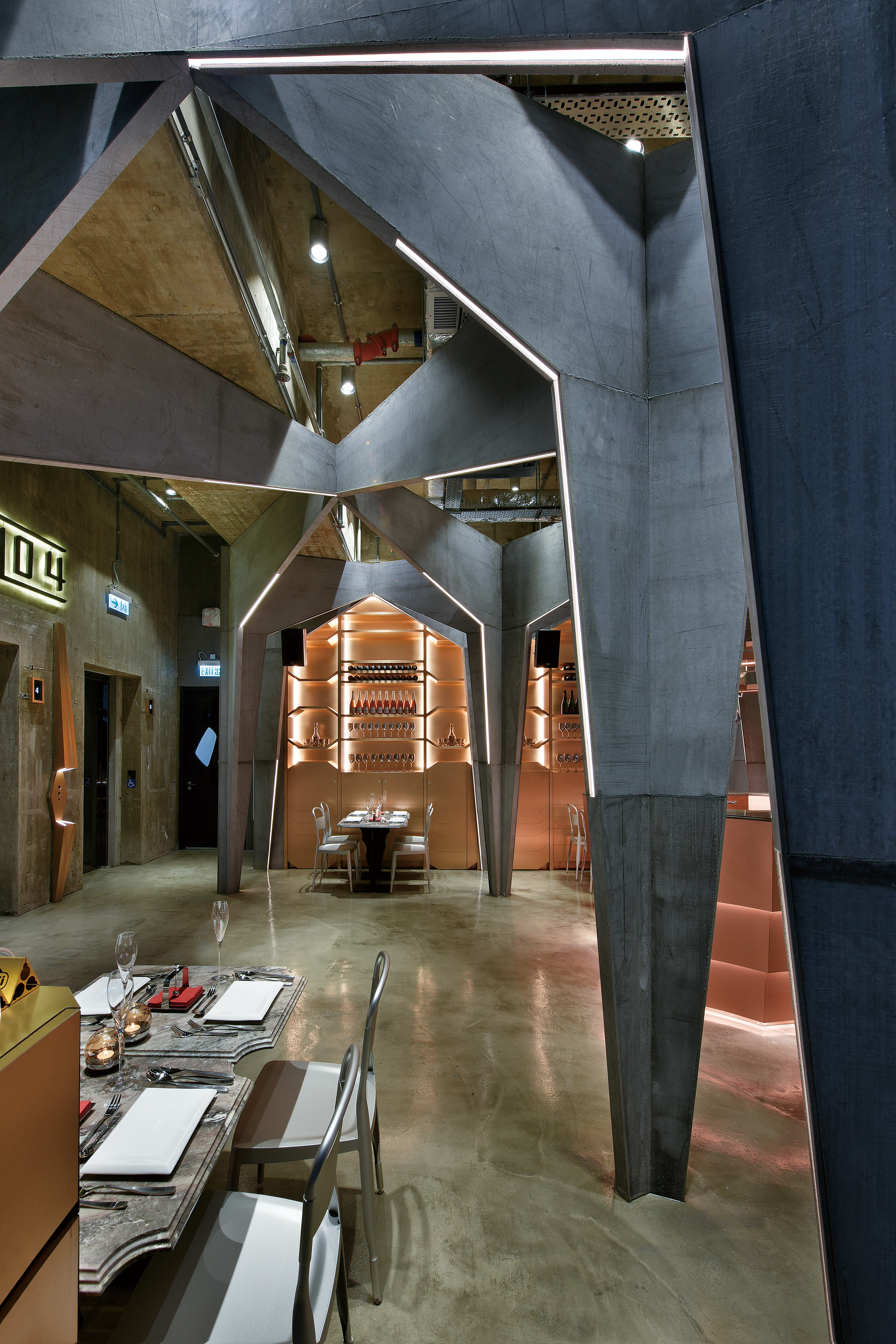 Gallery of Castello 4 / Millimeter Interior Design - 4