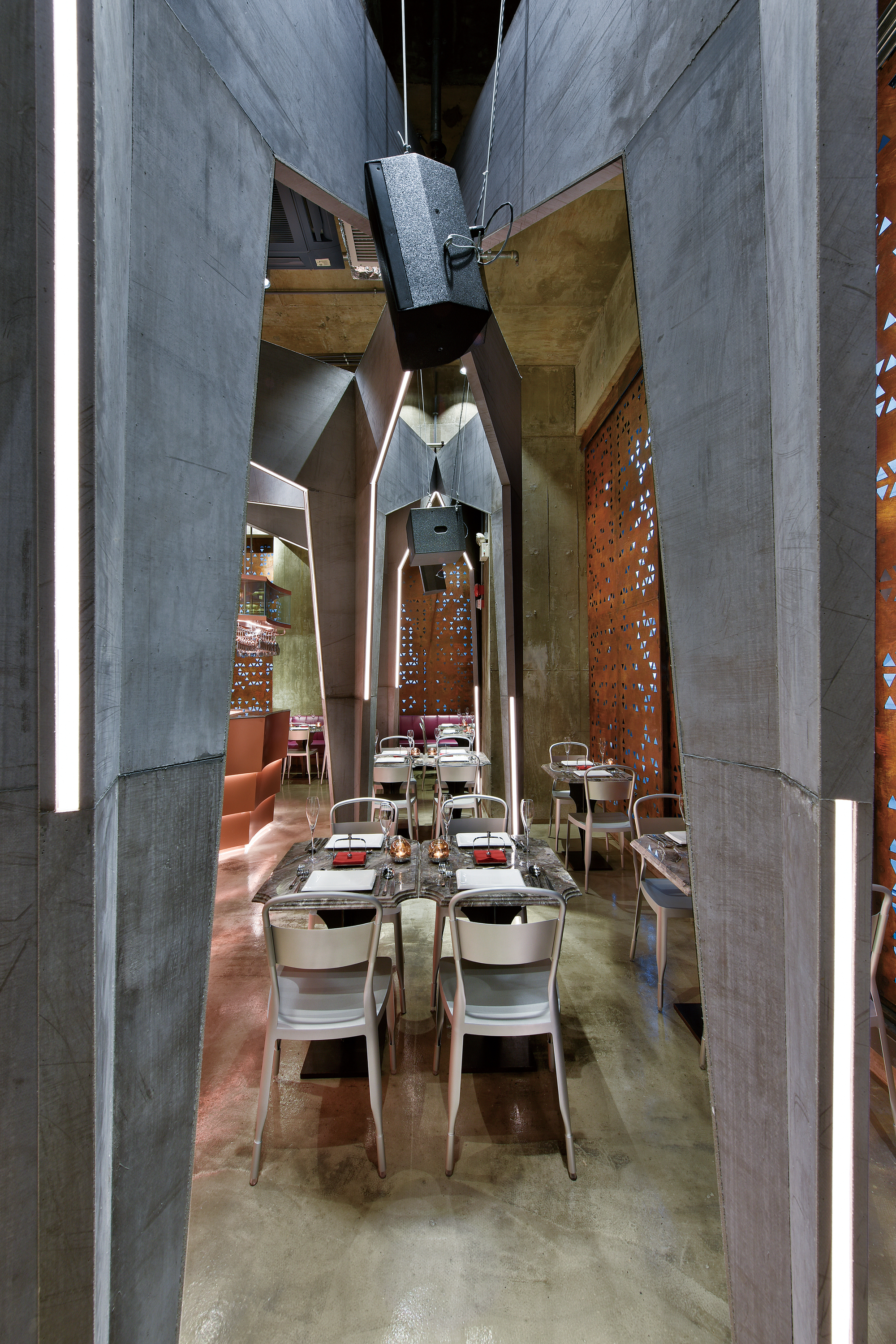 画廊 Castello 4 / Millimeter Interior Design - 3