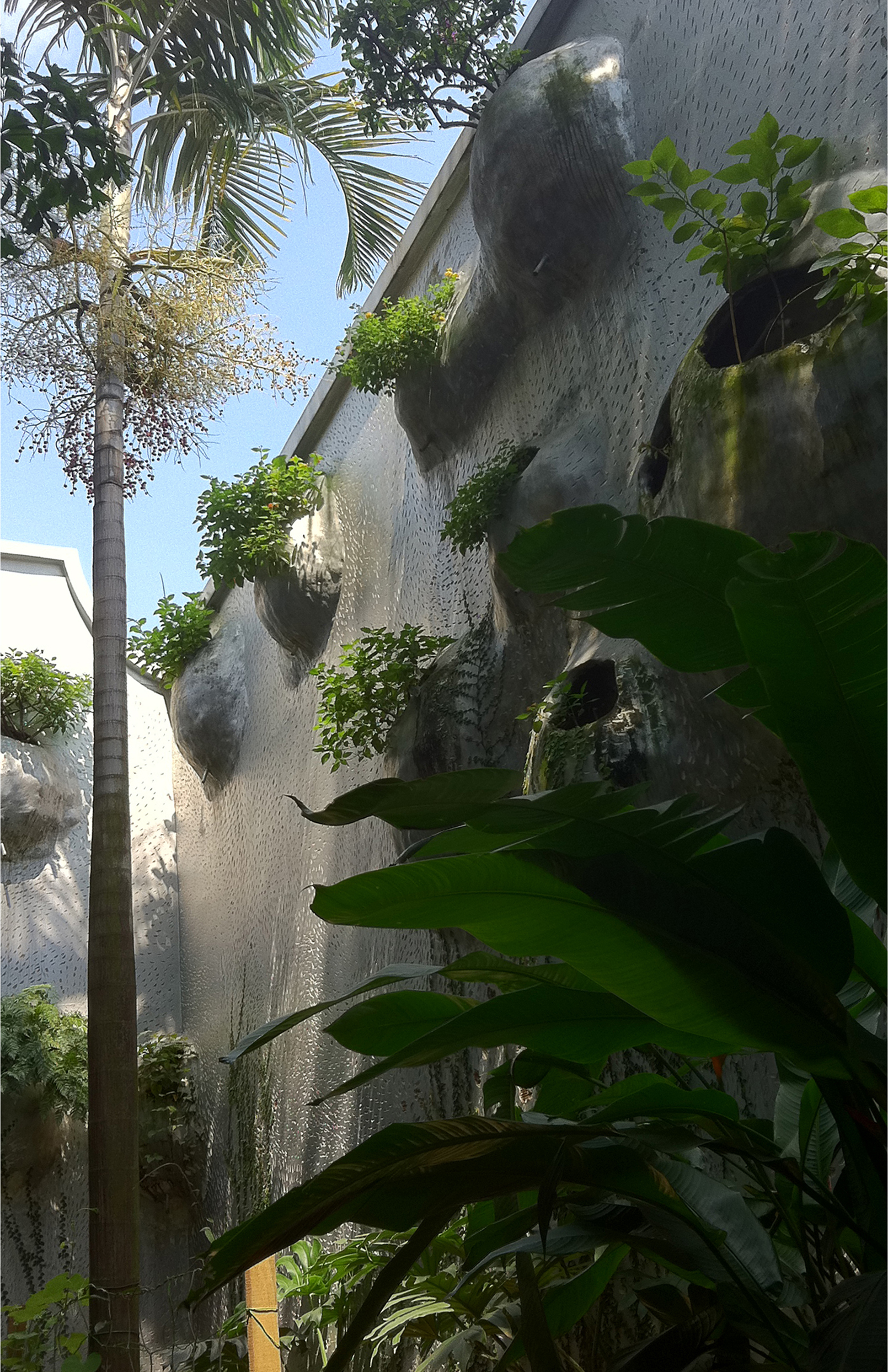 Gallery of Bioclimatic Prototype of a Host and Nectar Garden Building ...
