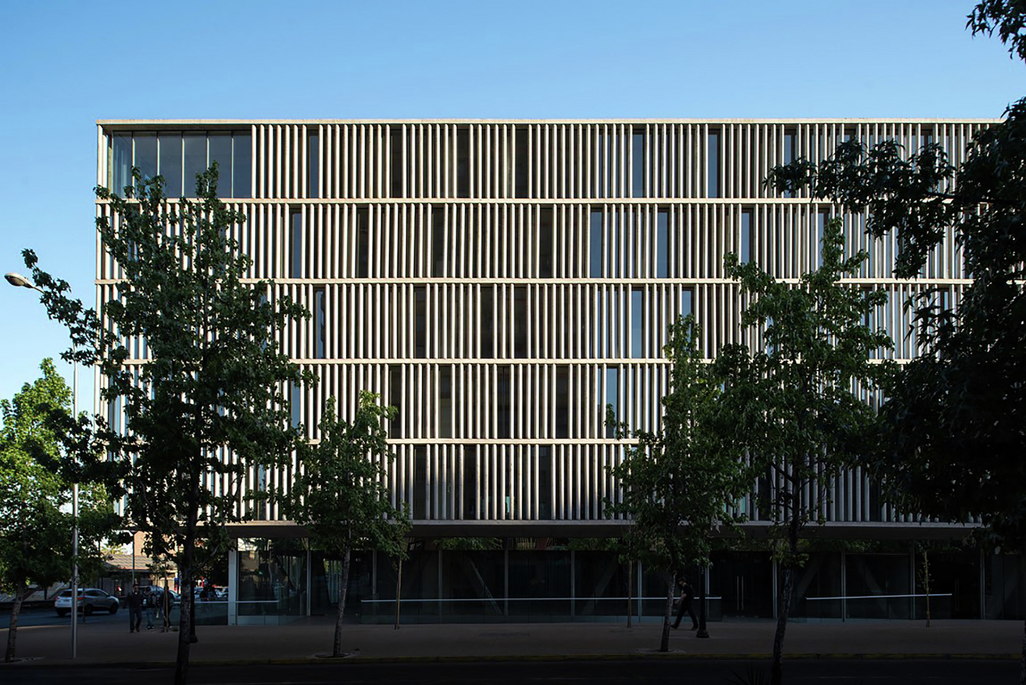 Gallery of Ministry of Social Development Headquarters / Undurraga ...