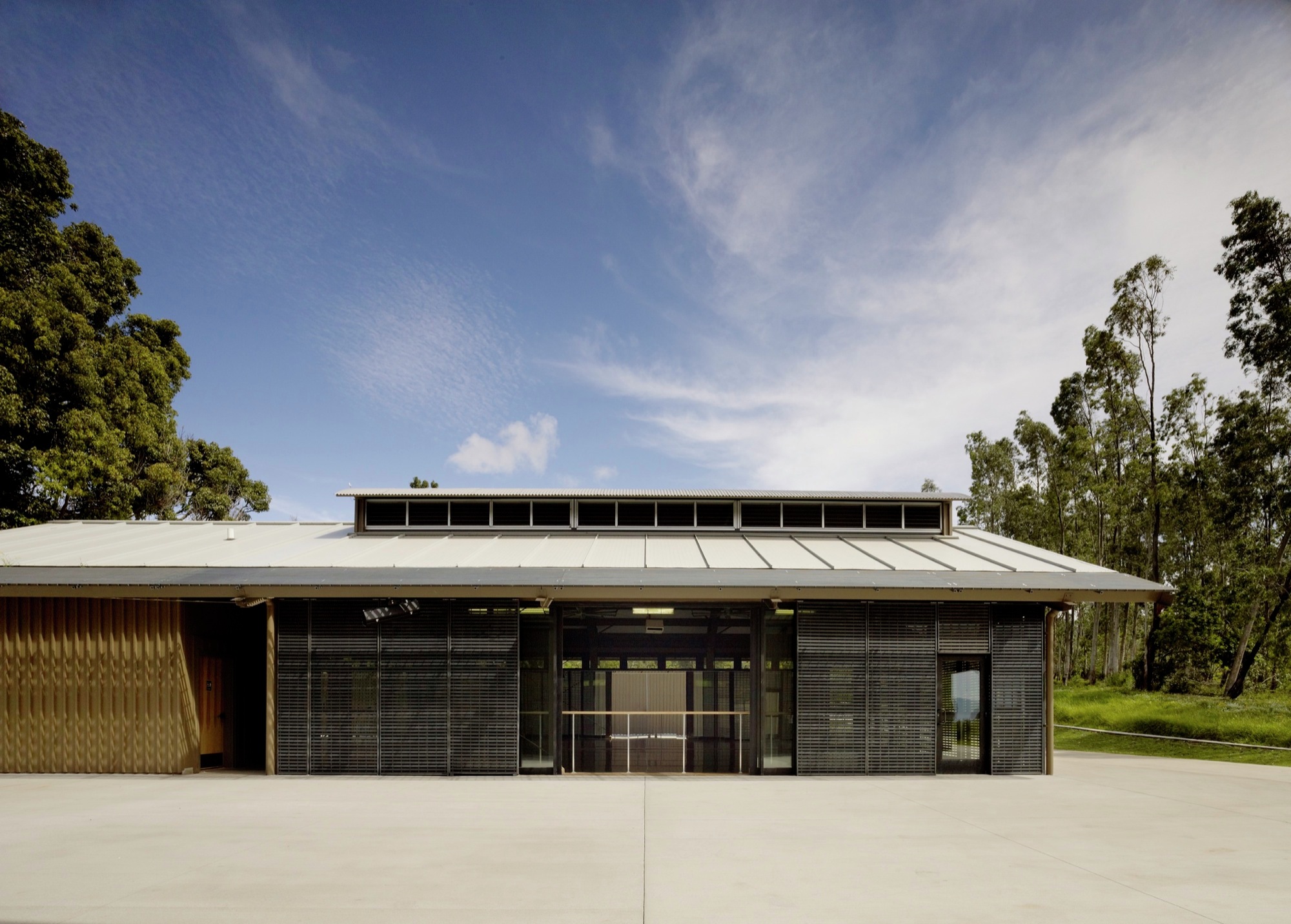 Gallery of Seabury Hall Creative Arts Center / Flansburgh Architects - 11