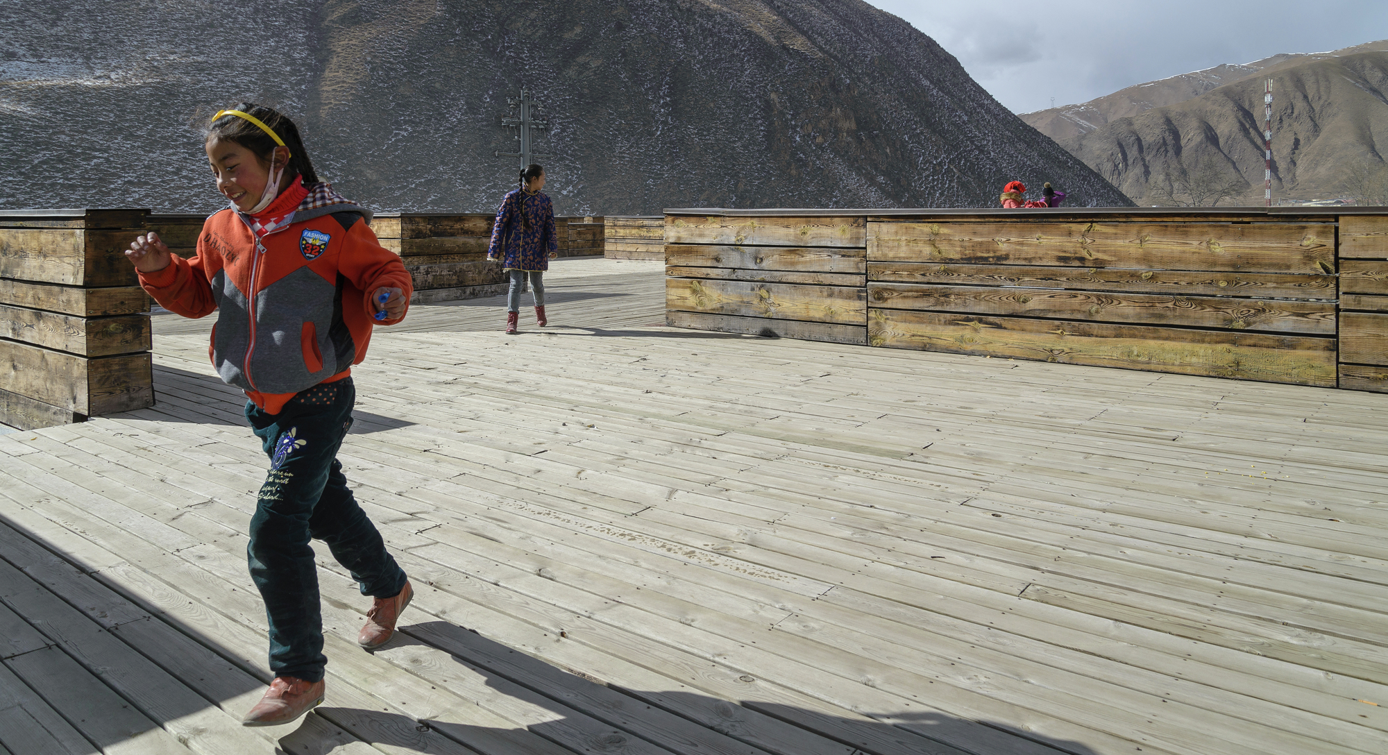 Gallery of Jianamani Visitor Center / TeamMinus - 14