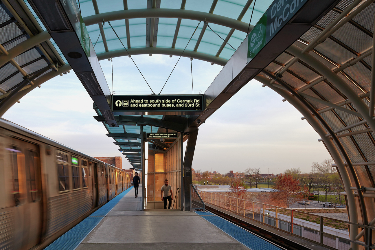 Gallery of Cermak McCormick Place Station / Ross Barney Architects - 13