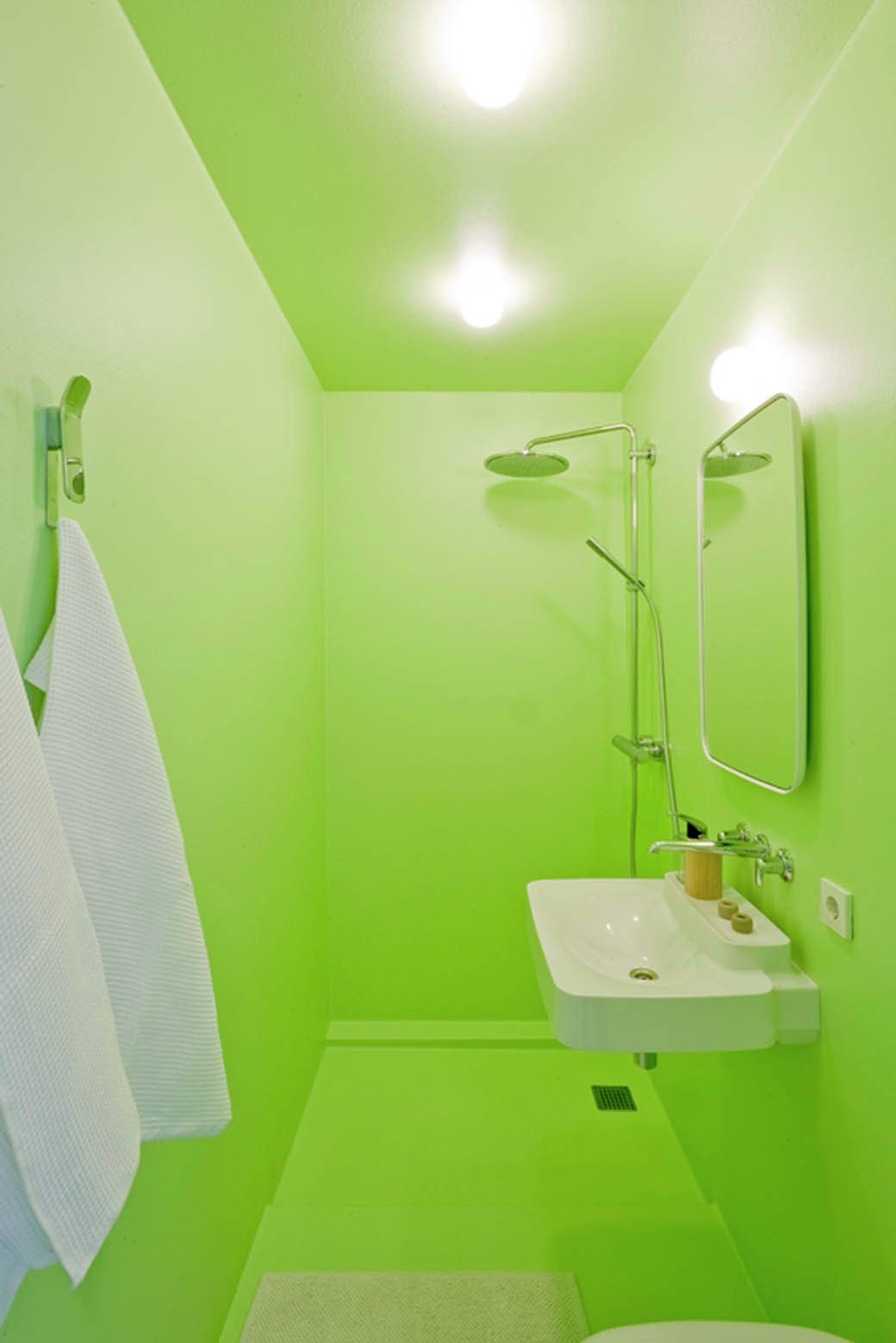 Gallery of Botel / MMX architecten + Jord den Hollander - 13