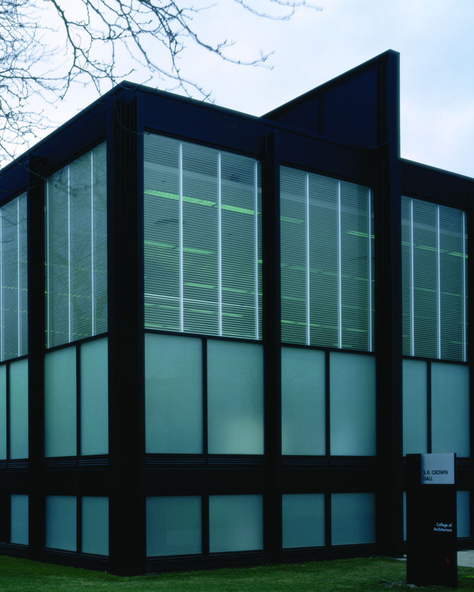 Galería de Restauracion Mies van der Rohe IIT Crown Hall / Krueck ...