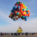 Balloon House Takes Flight | ArchDaily