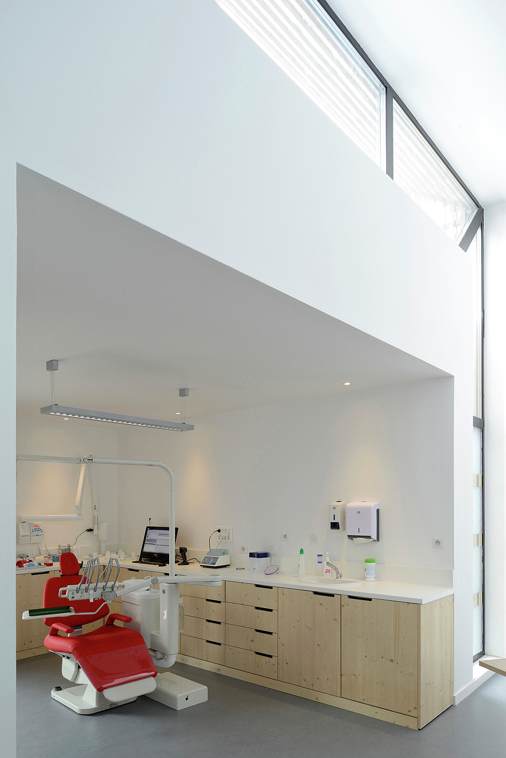 Gallery of Health Municipal Clinic / Studiolada - 20