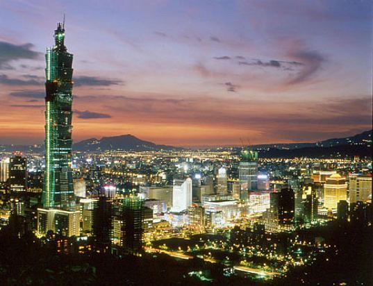 Gallery of Taipei 101 to become the world's tallest green building - 2