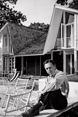 Gallery of A look into the life and work of Harry Weese - 2