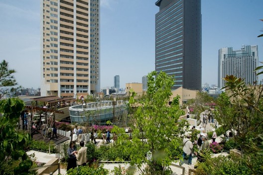 Namba Parks / The Jerde Partnership | ArchDaily