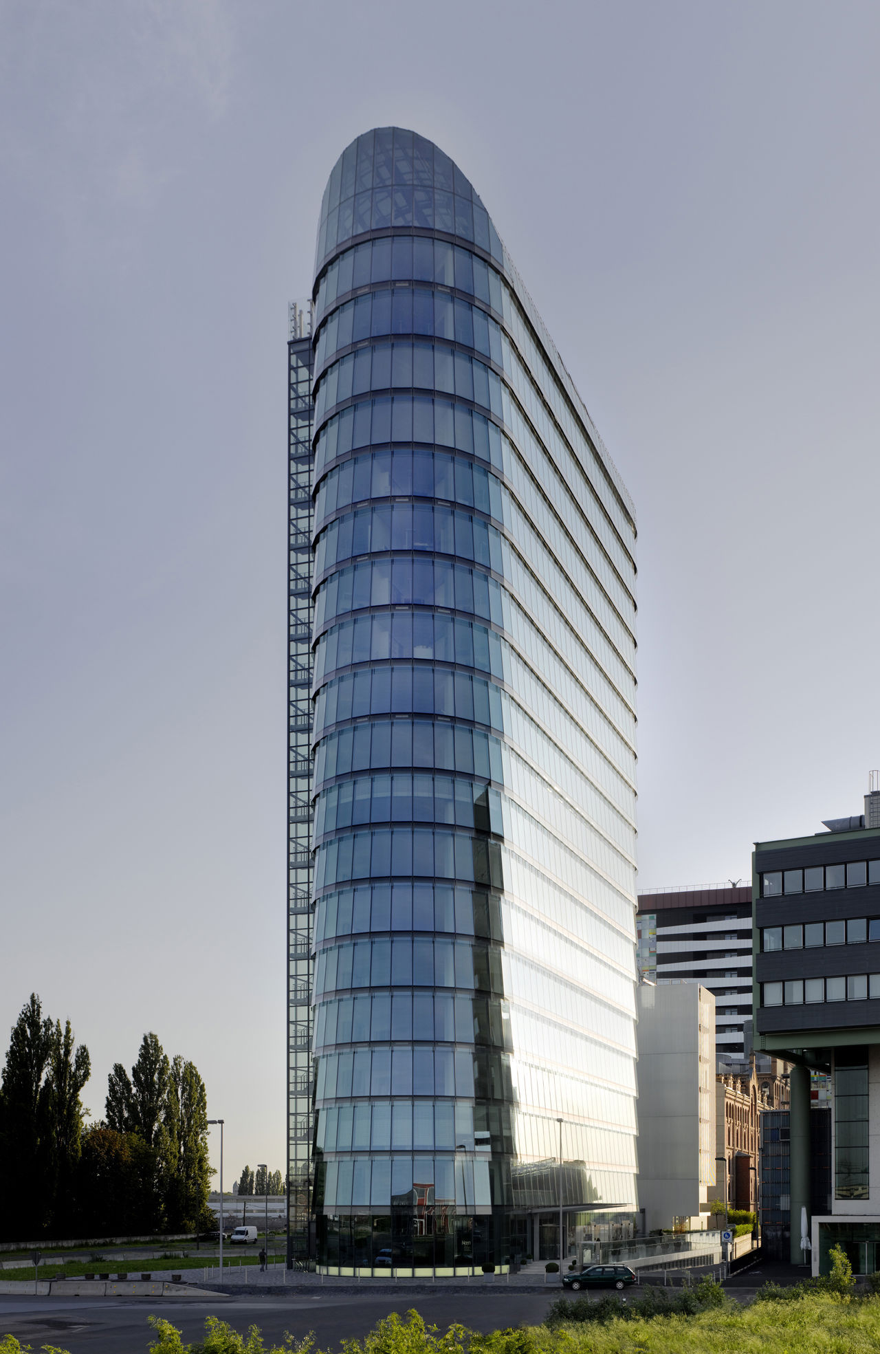 Gallery of Hafen / Murphy/Jahn - 12